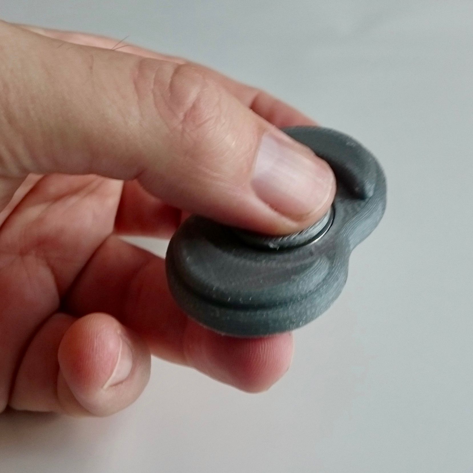 Fidget Toy Hand Spinner : 6 Steps (with Pictures) - Instructables