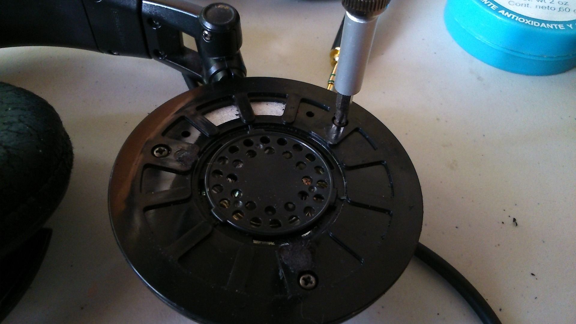 Headphone Removable Cable - Sony MDR-V500 : 9 Steps - Instructables