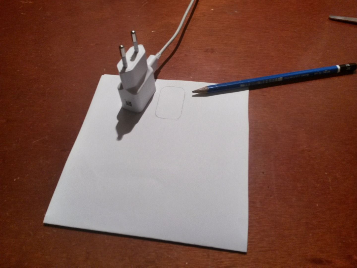 Phone Charger Holder With a Paper Sheet : 3 Steps - Instructables