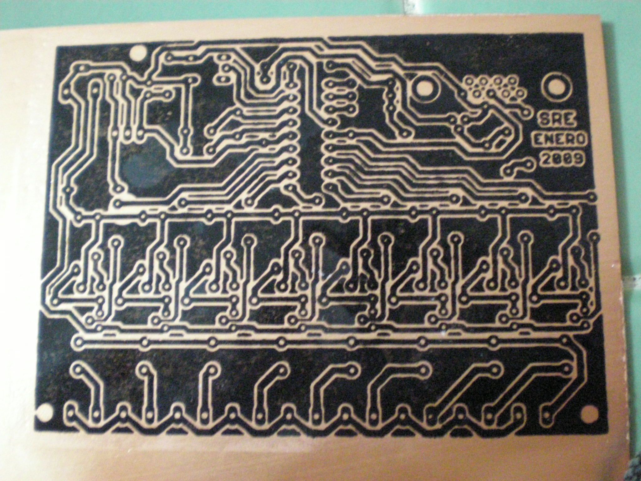 8 Channel Relay Control Board With Serial Communication : 7 Steps ...