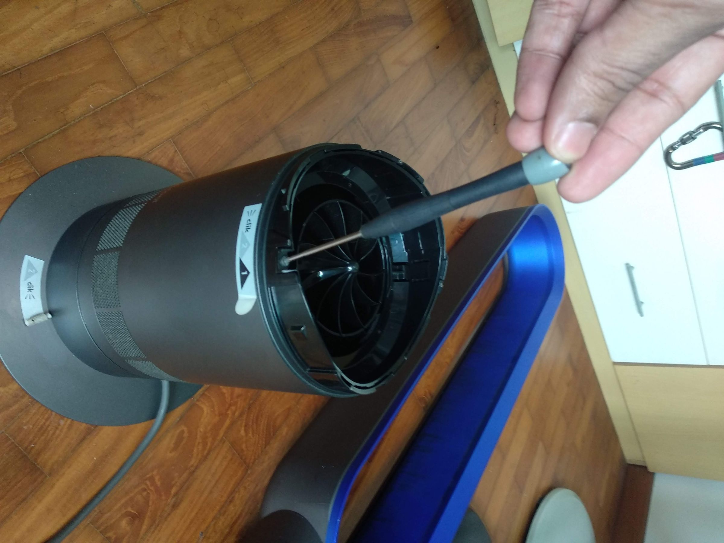 Dyson AM07 Bladeless Fan Disassembly for Cleaning and Maintenance : 6 ...