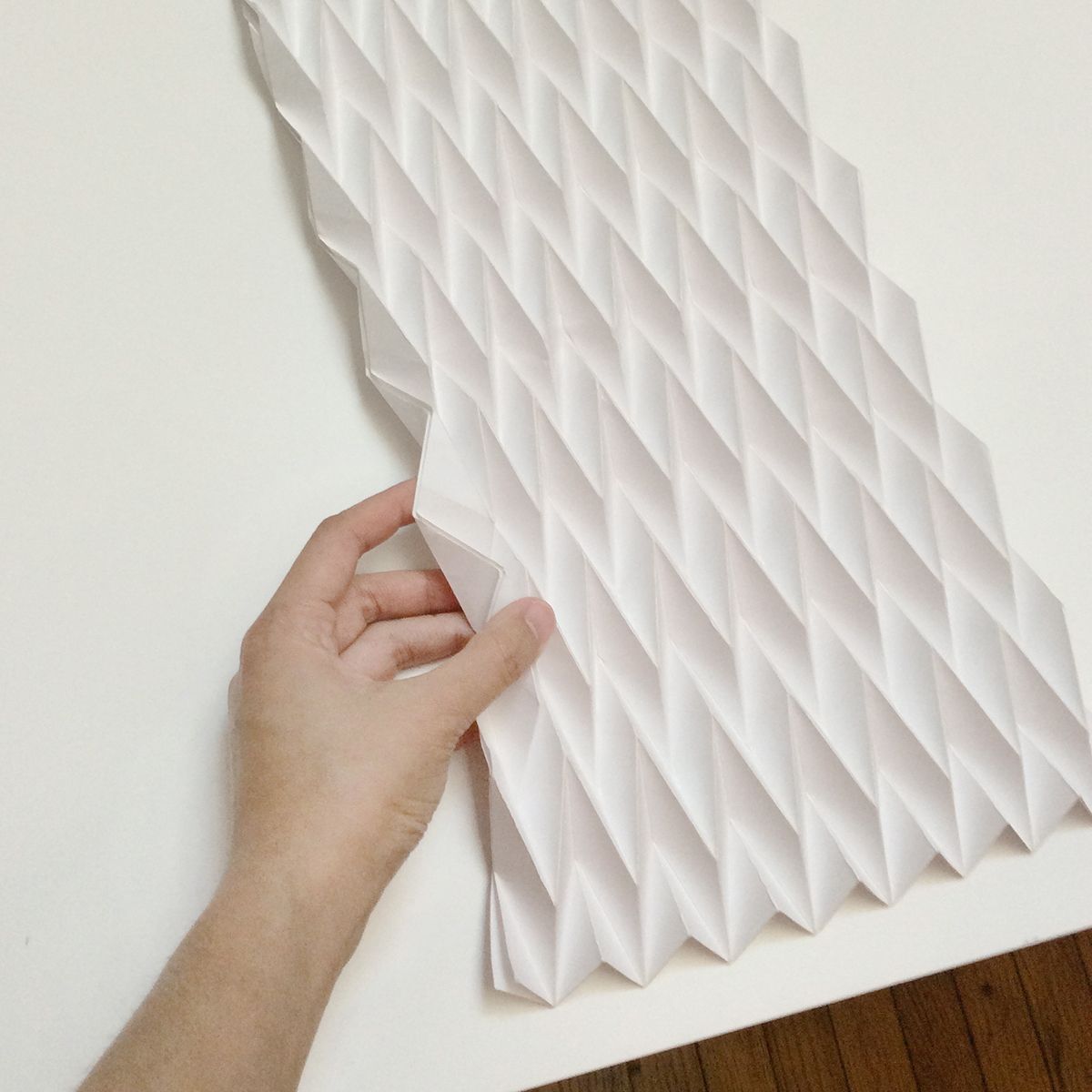 Paper Mold Origami Fabrics 2 - V Grid : 9 Steps - Instructables