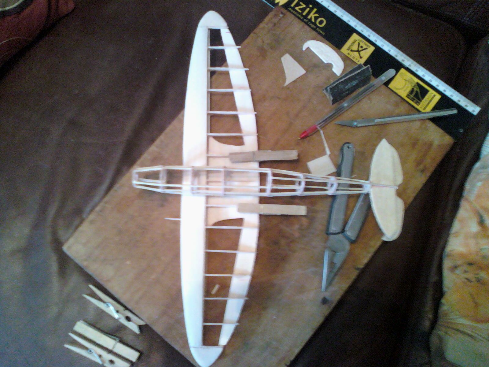 Balsa Spitfire Model Small Scale - Instructables