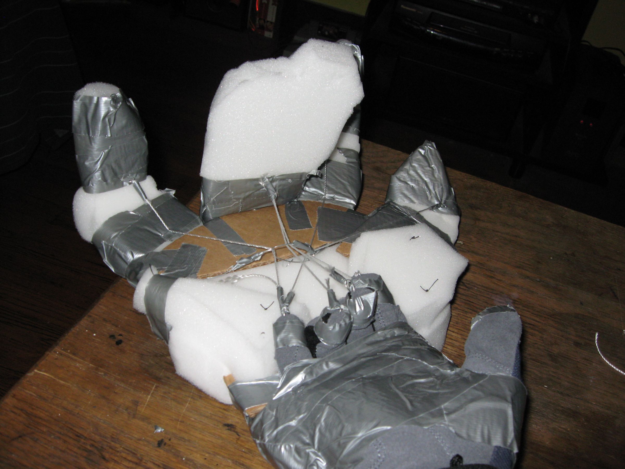 Giant Monster Hands (now With Action Video!) : 9 Steps - Instructables