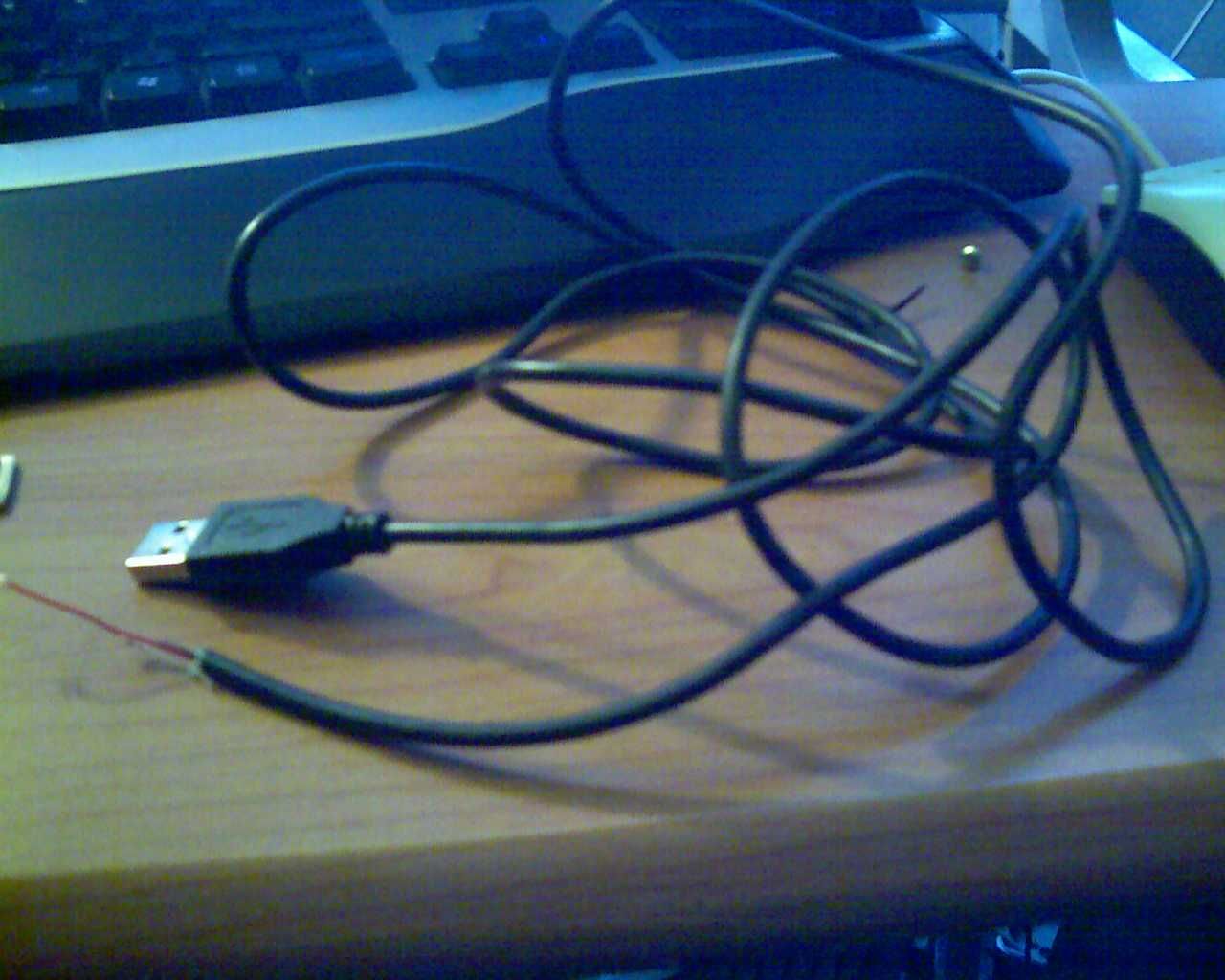 USB Fan Out of Old Computer Fan - Instructables