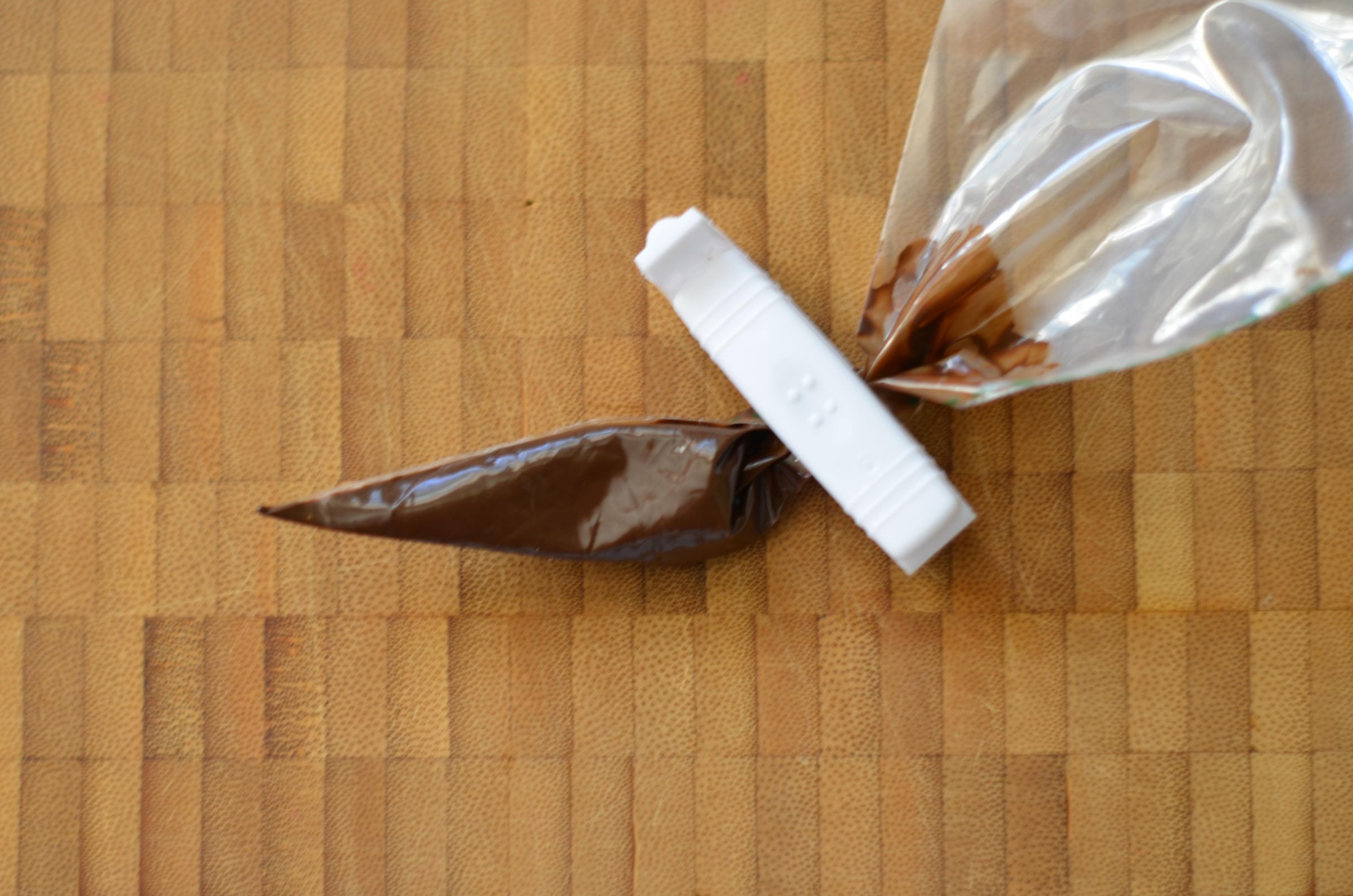 Rotten Teeth Chocolate Strawberries : 9 Steps (with Pictures ...