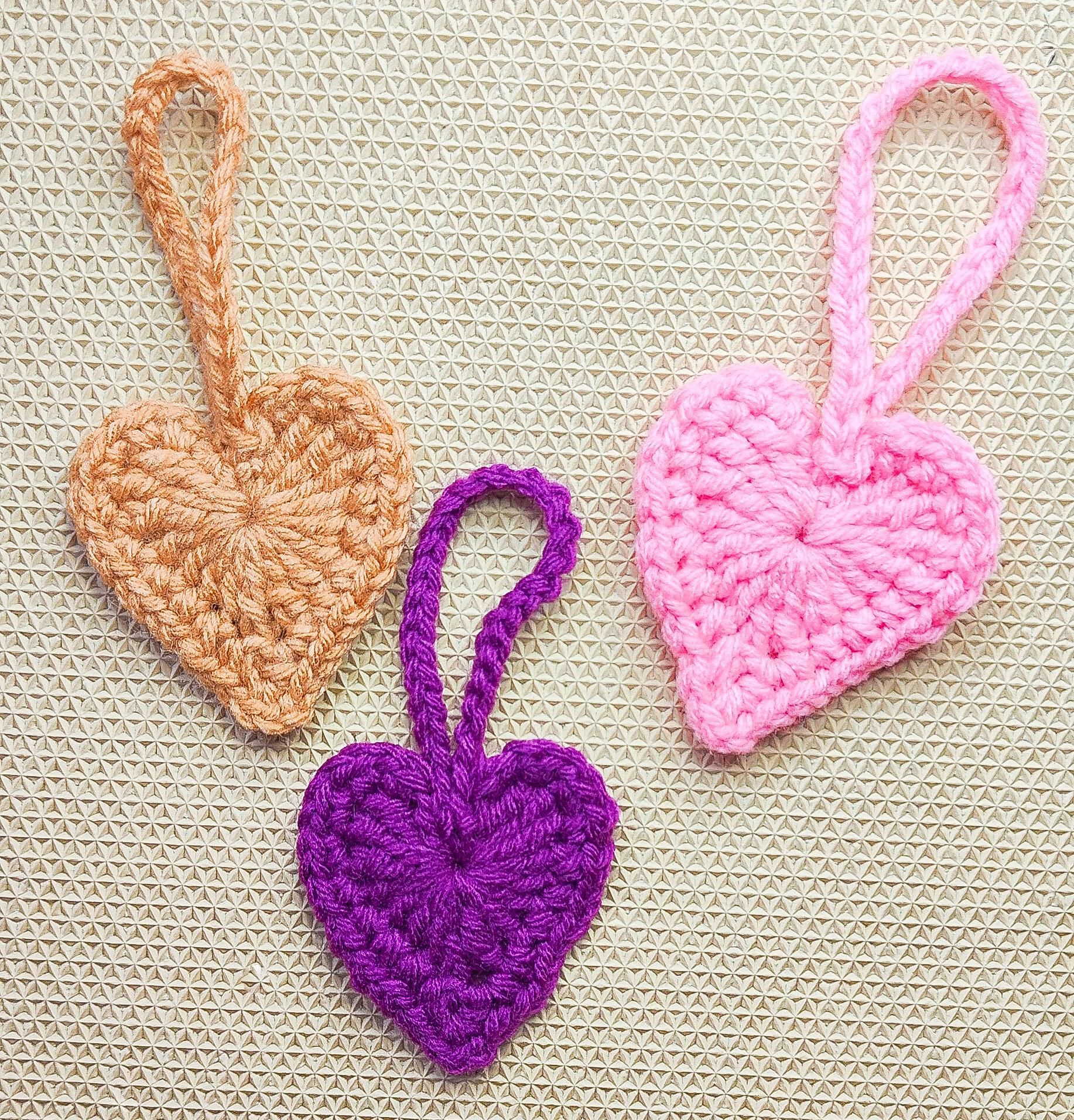 How to Make a Quick Crochet Heart Charm : 4 Steps (with Pictures ...