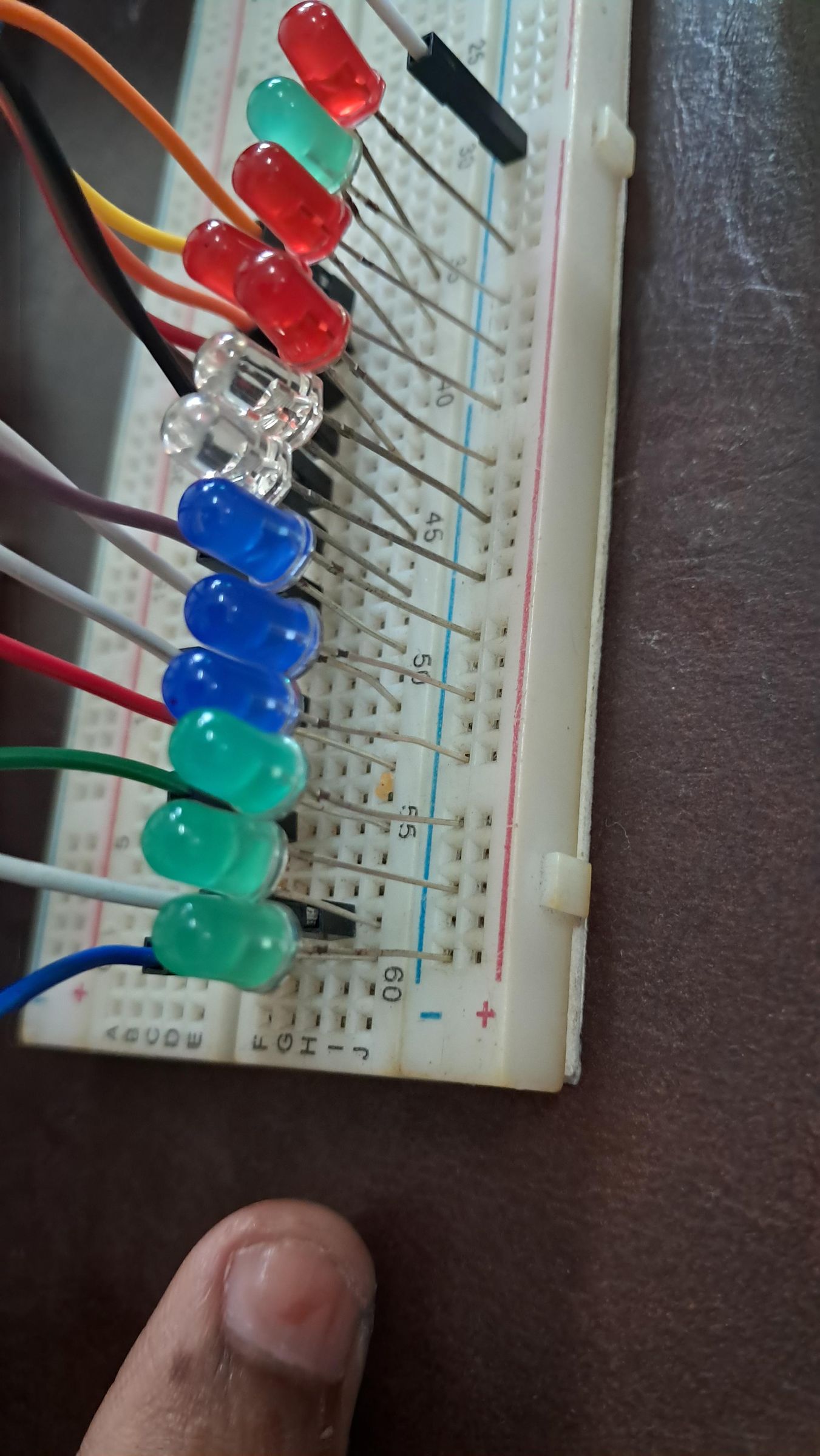 Chasing Pattern of LED : 6 Steps - Instructables