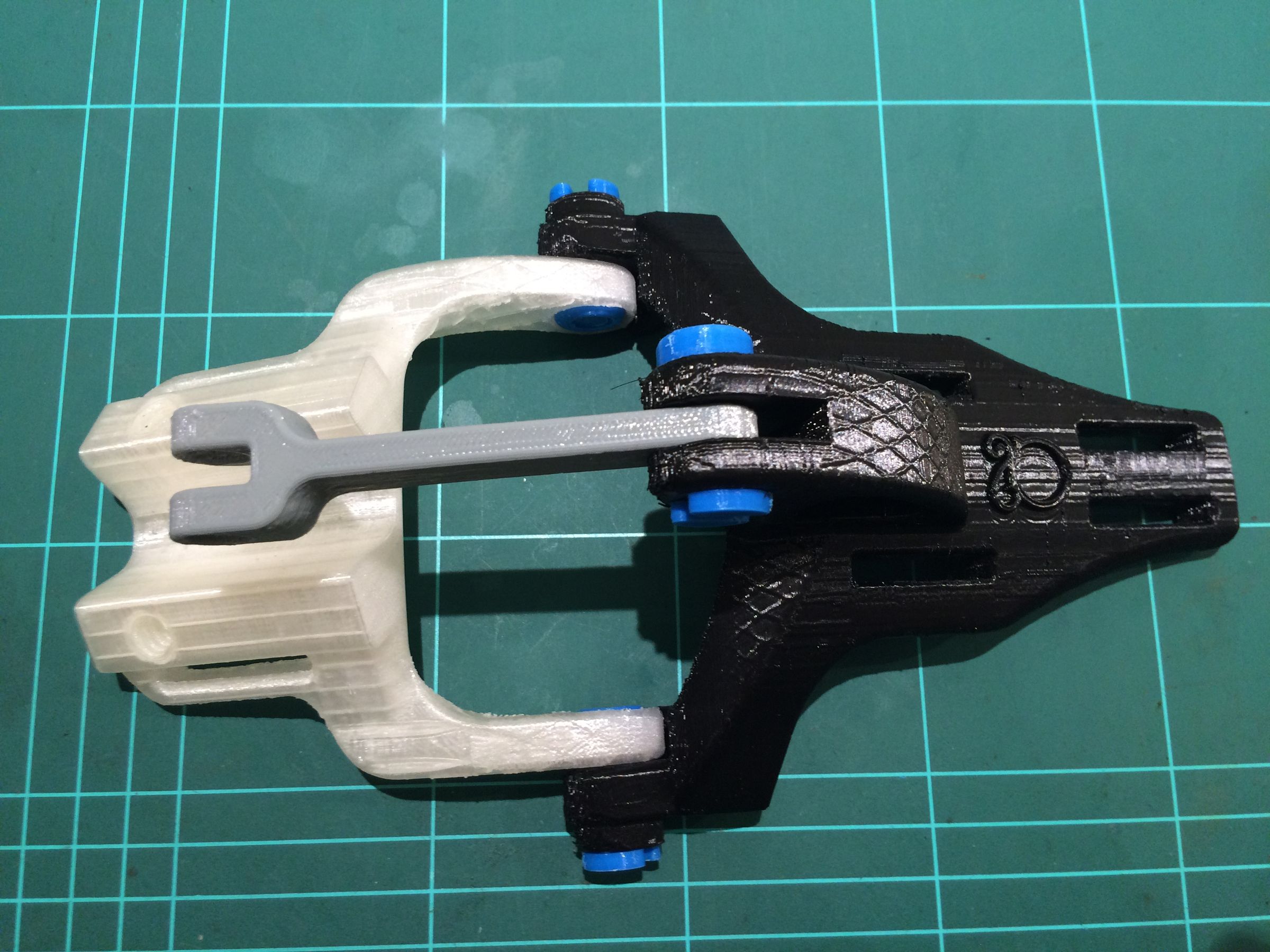 Black Ram Hand (Robotic/Prosthetic Hybrid) : 8 Steps (with Pictures ...