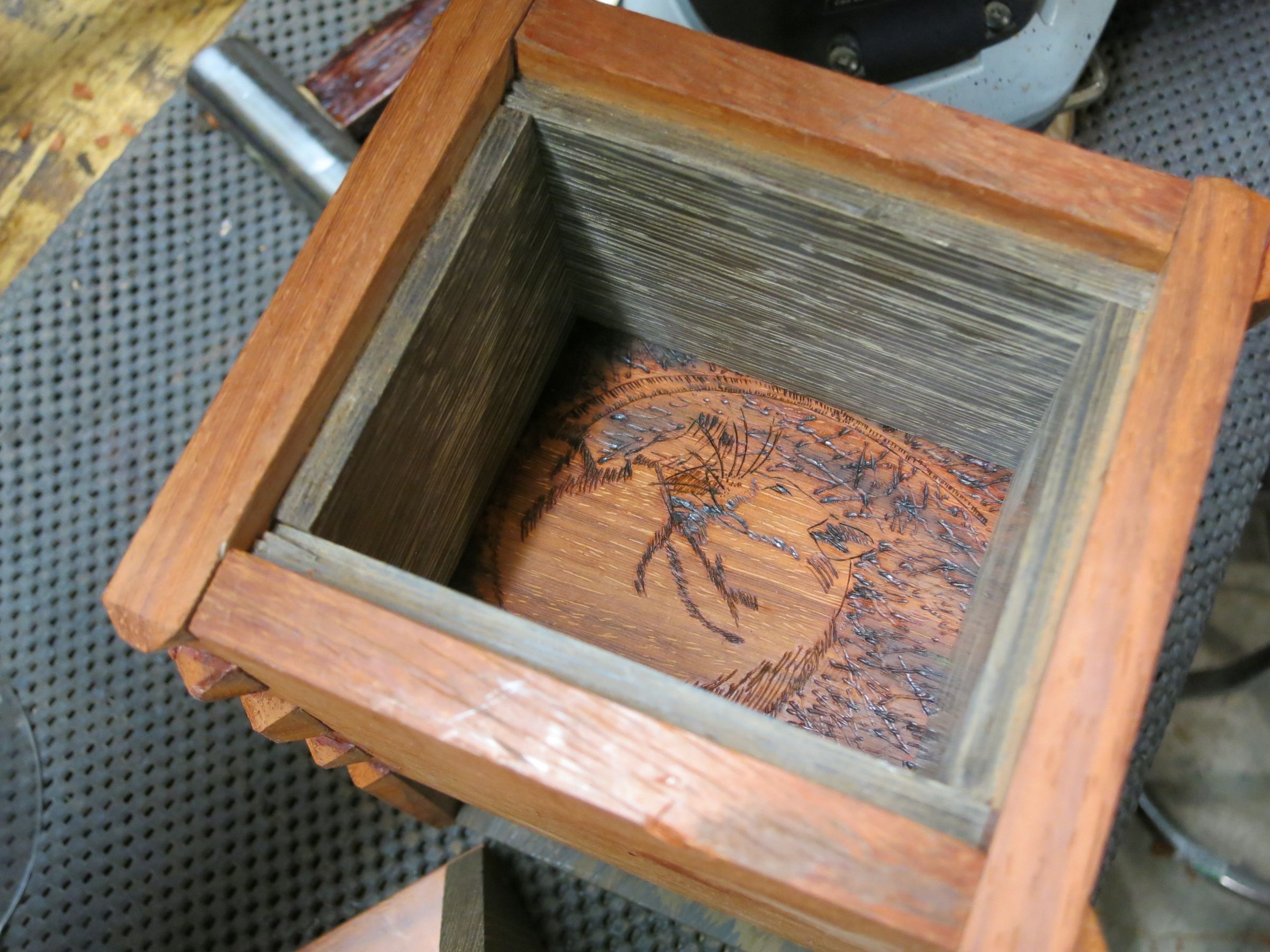 MTG Ultimate Deck Boxes : 8 Steps (with Pictures) - Instructables