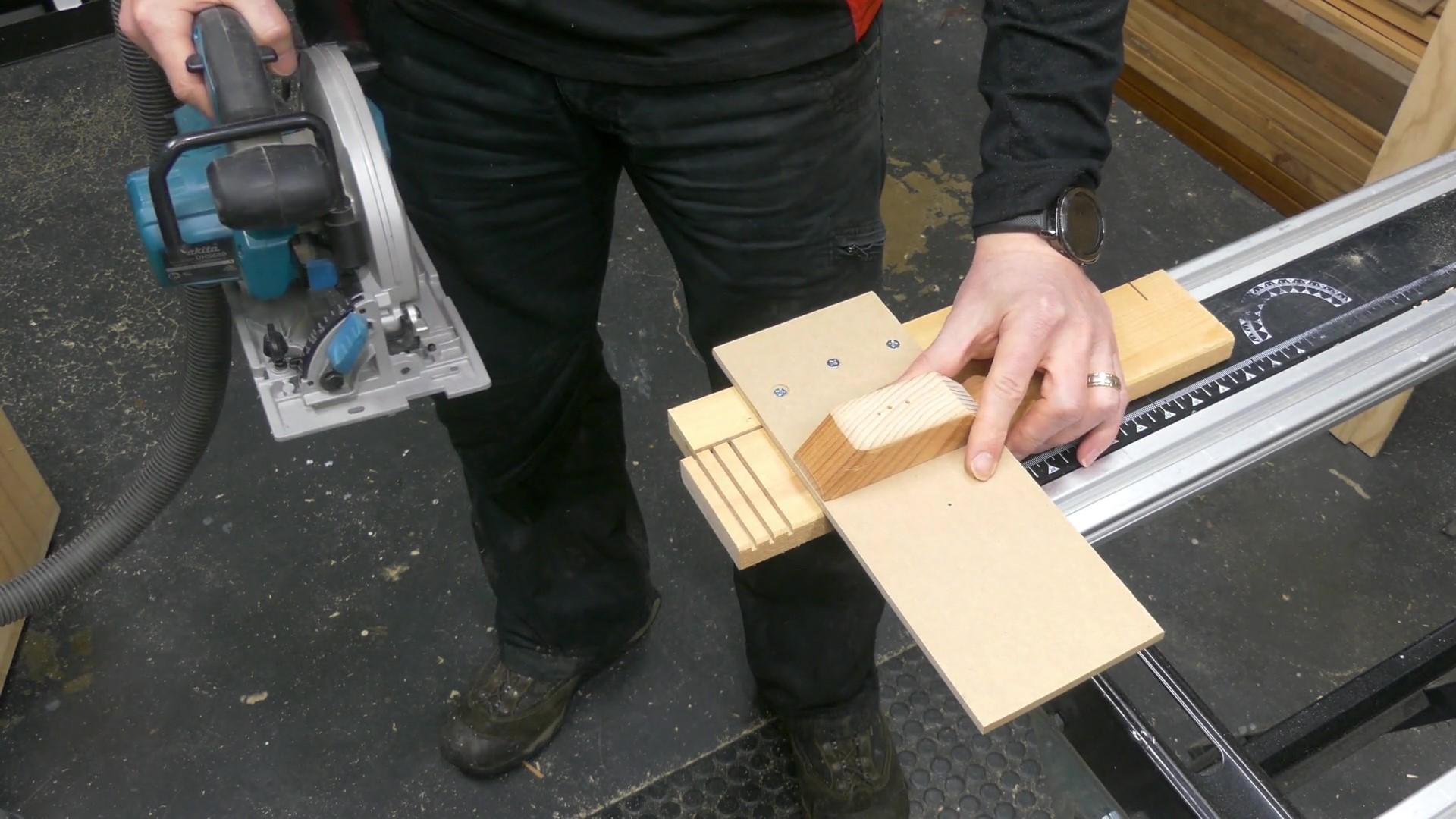 5 Simple and Essential Power Tool Woodworking Jigs : 6 Steps (with ...