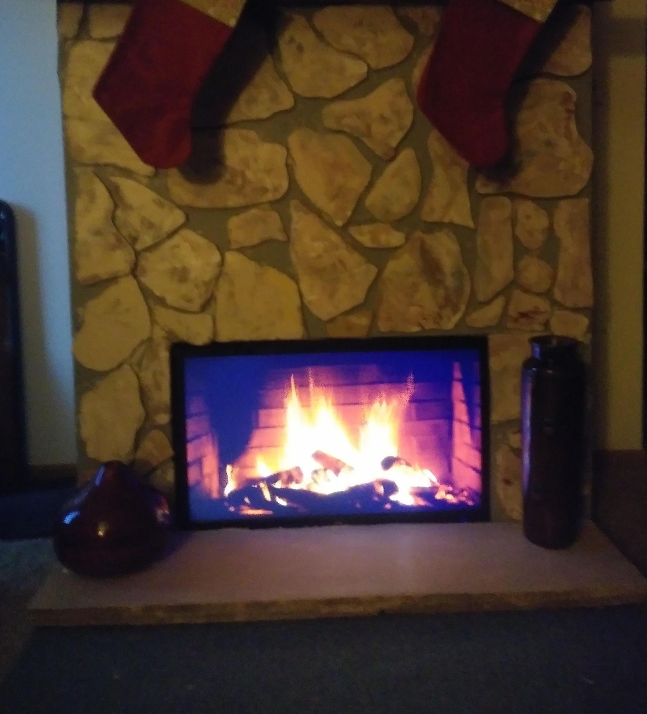 Beautiful Cardboard Stone Fireplace Diy Step to Make Yourself : 4 Steps ...