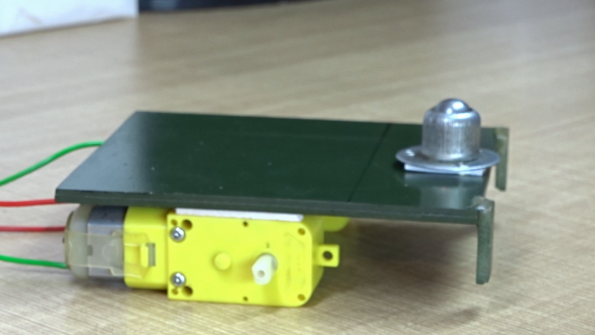 Wall-e, an Obstacle Avoiding Robot : 6 Steps (with Pictures ...