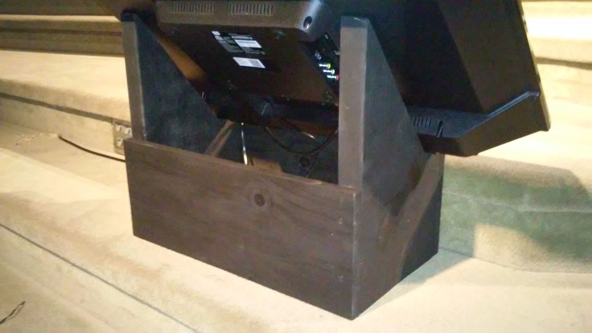 Stage Video Monitor Box : 5 Steps - Instructables