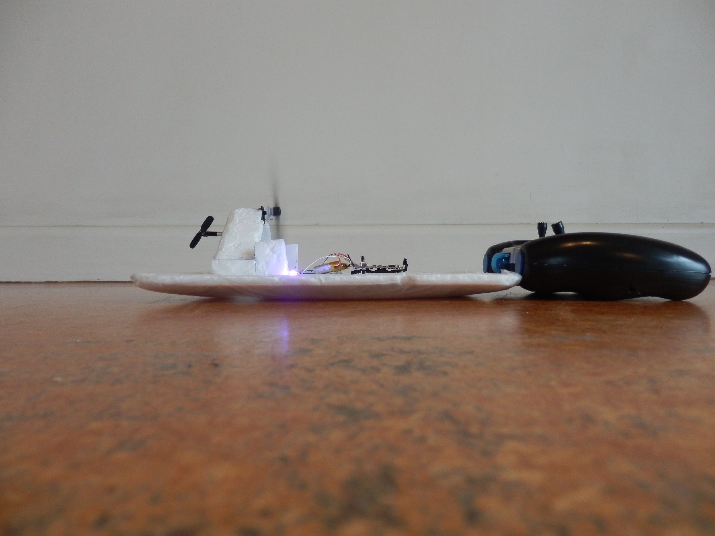 Microlight R/c Hovercraft : 4 Steps - Instructables