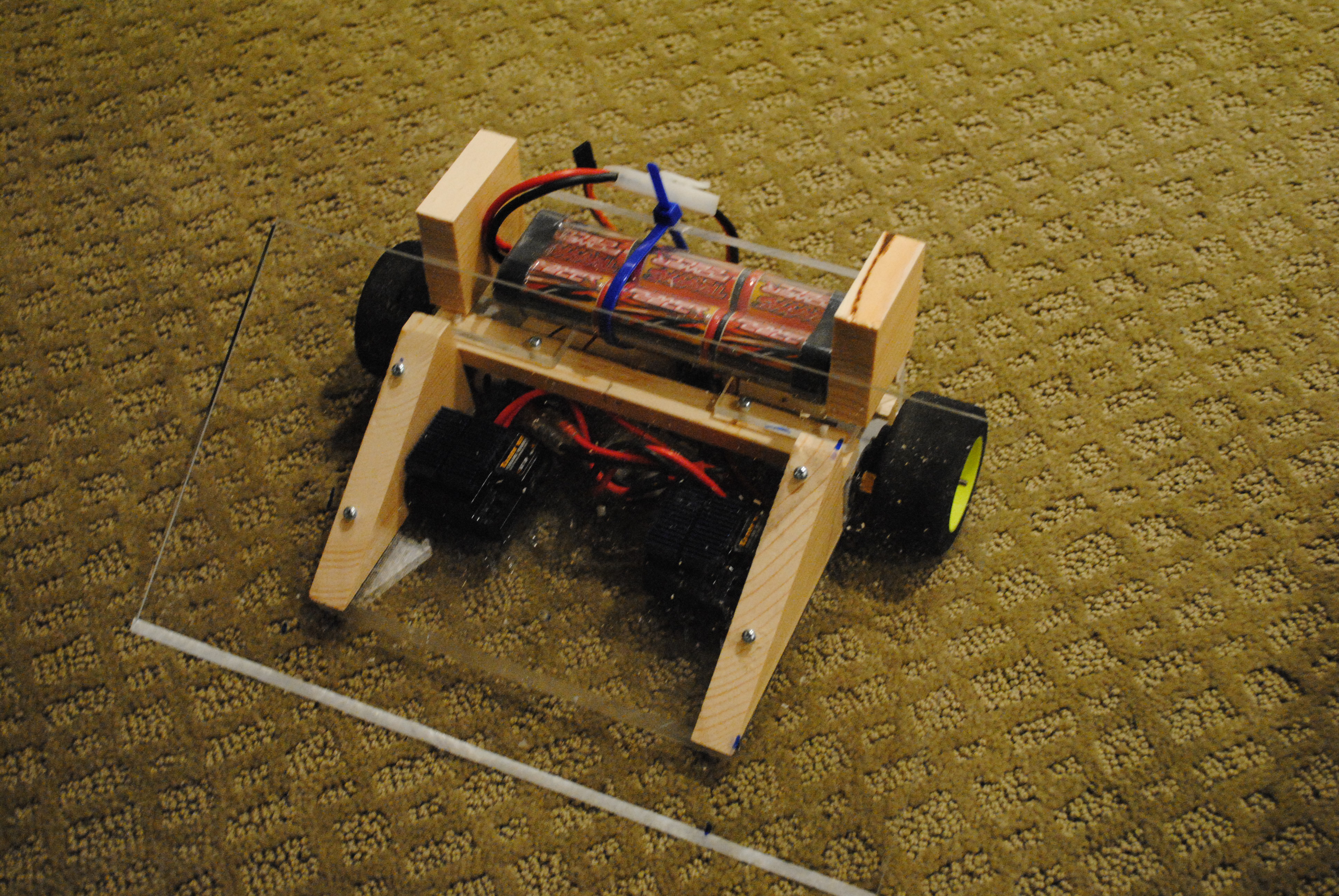 How to Make a Sumo Bot (Science Olympiad 2011 Rules) : 14 Steps (with Pictures) - Instructables
