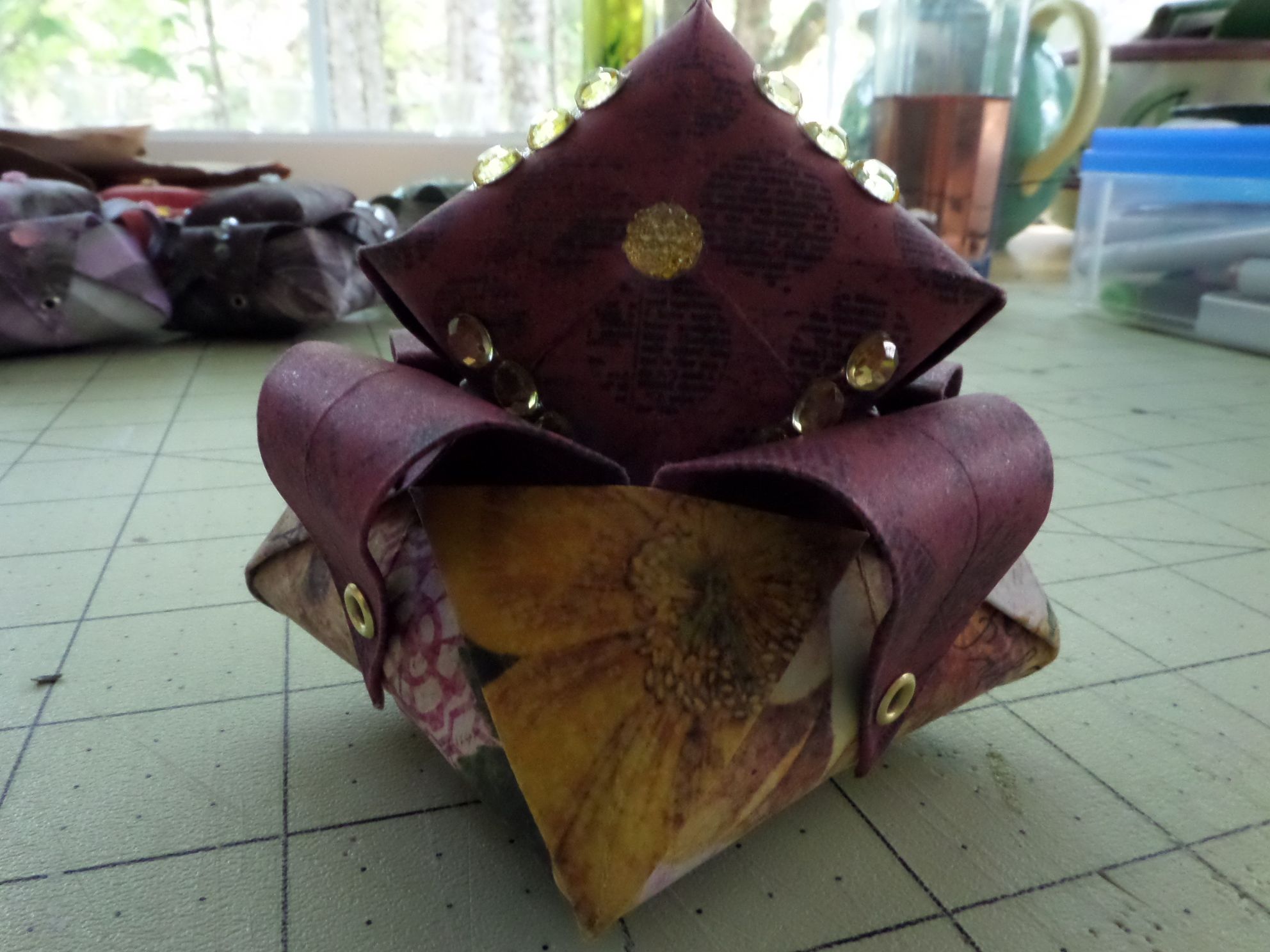 Decorative Origami Gift Box: Part 1, the Box : 11 Steps - Instructables