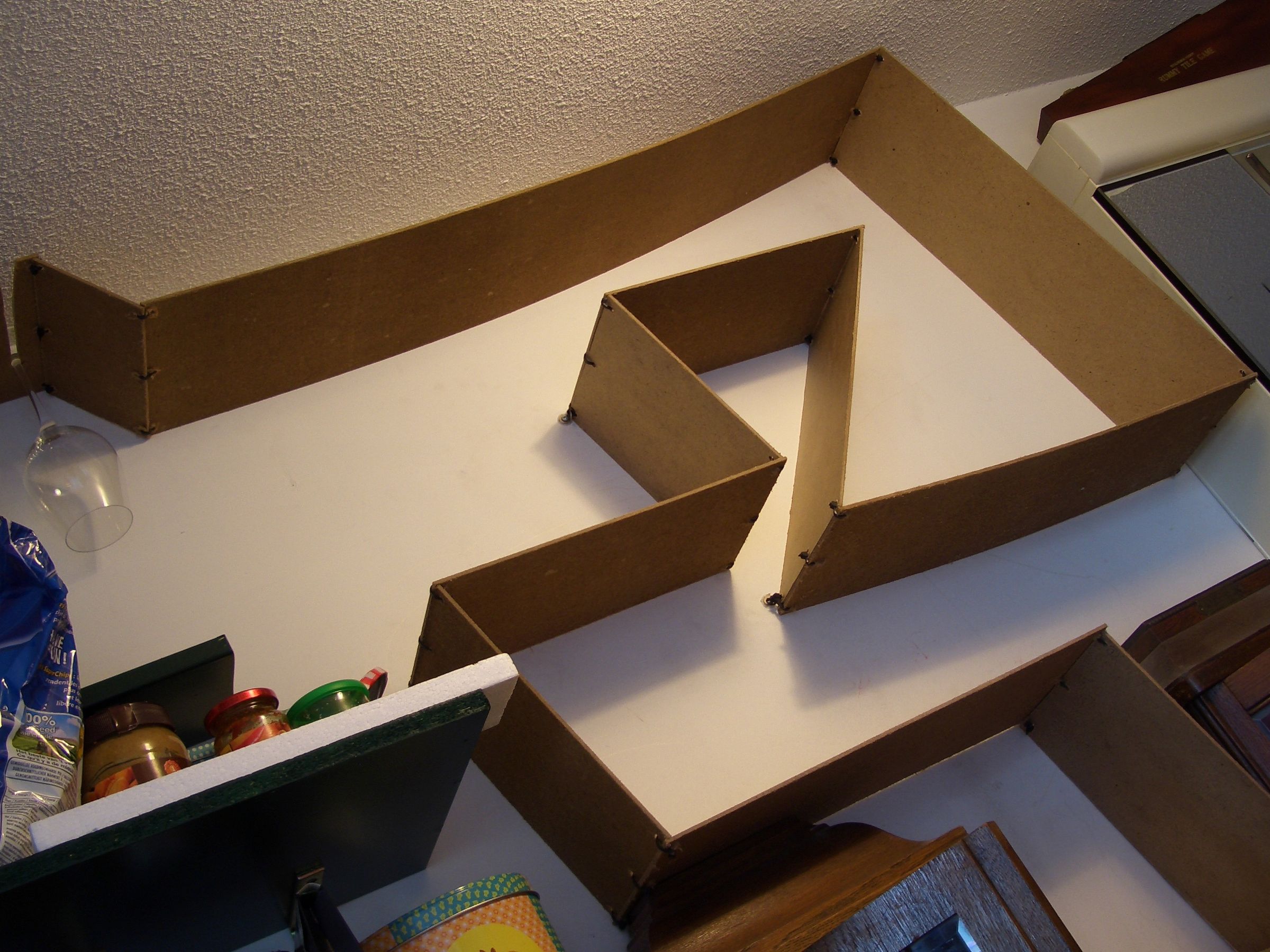 Chaotic Shelves, Quick and Dirty : 5 Steps - Instructables
