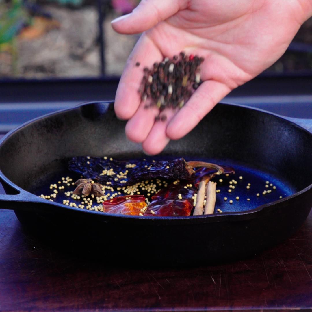 How to Make Infused Chilli Oil : 8 Steps (with Pictures) - Instructables