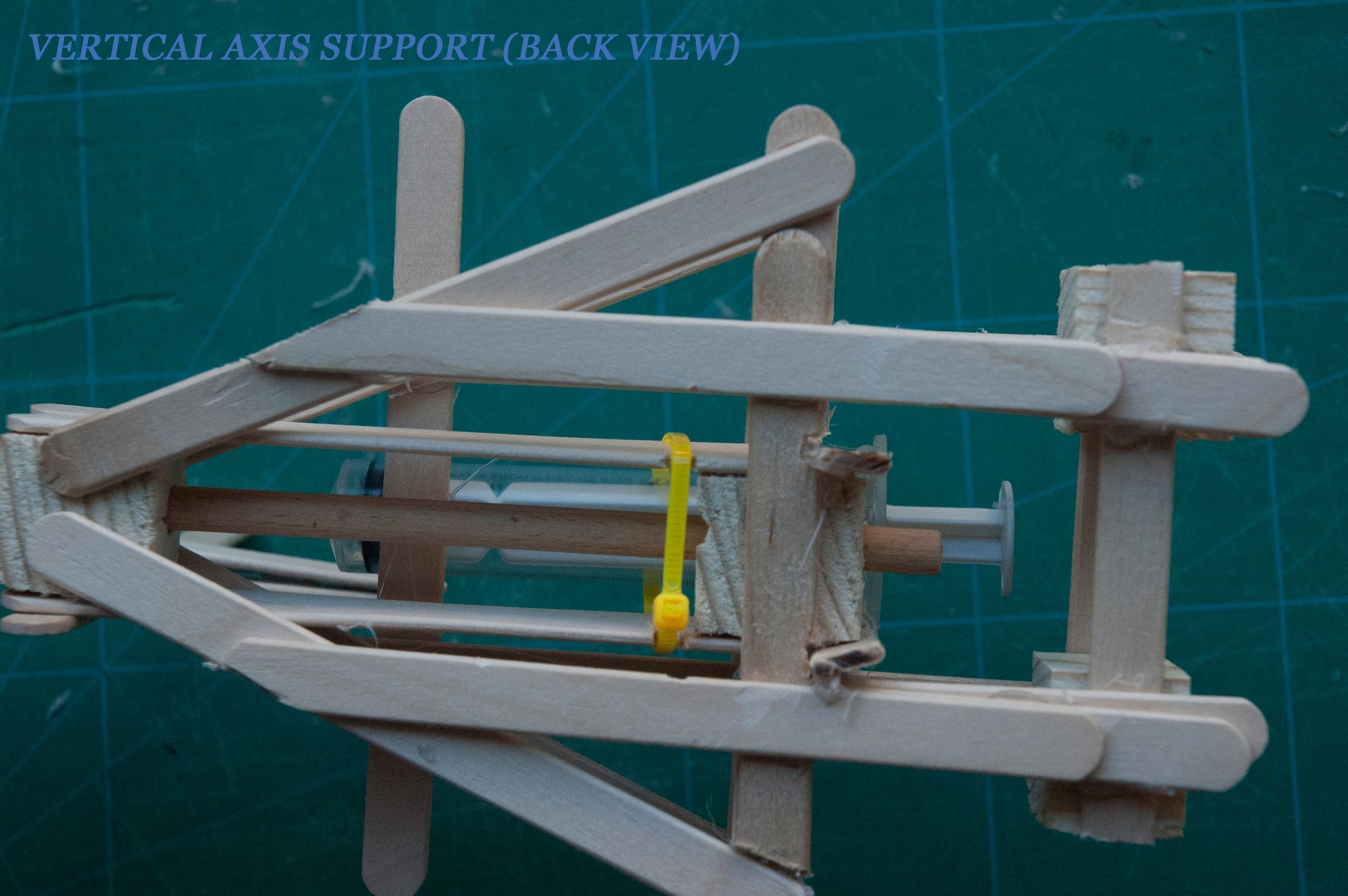 Hydraulic Judo Bot in an Hour! STEM Project : 6 Steps - Instructables