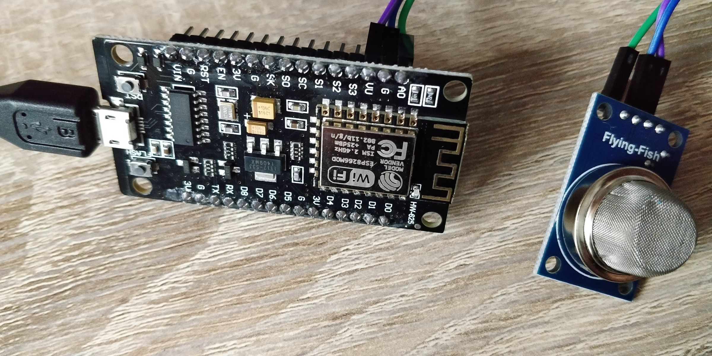 Air Quality Monitor With MQ135 and External Temperature and Humidity ...