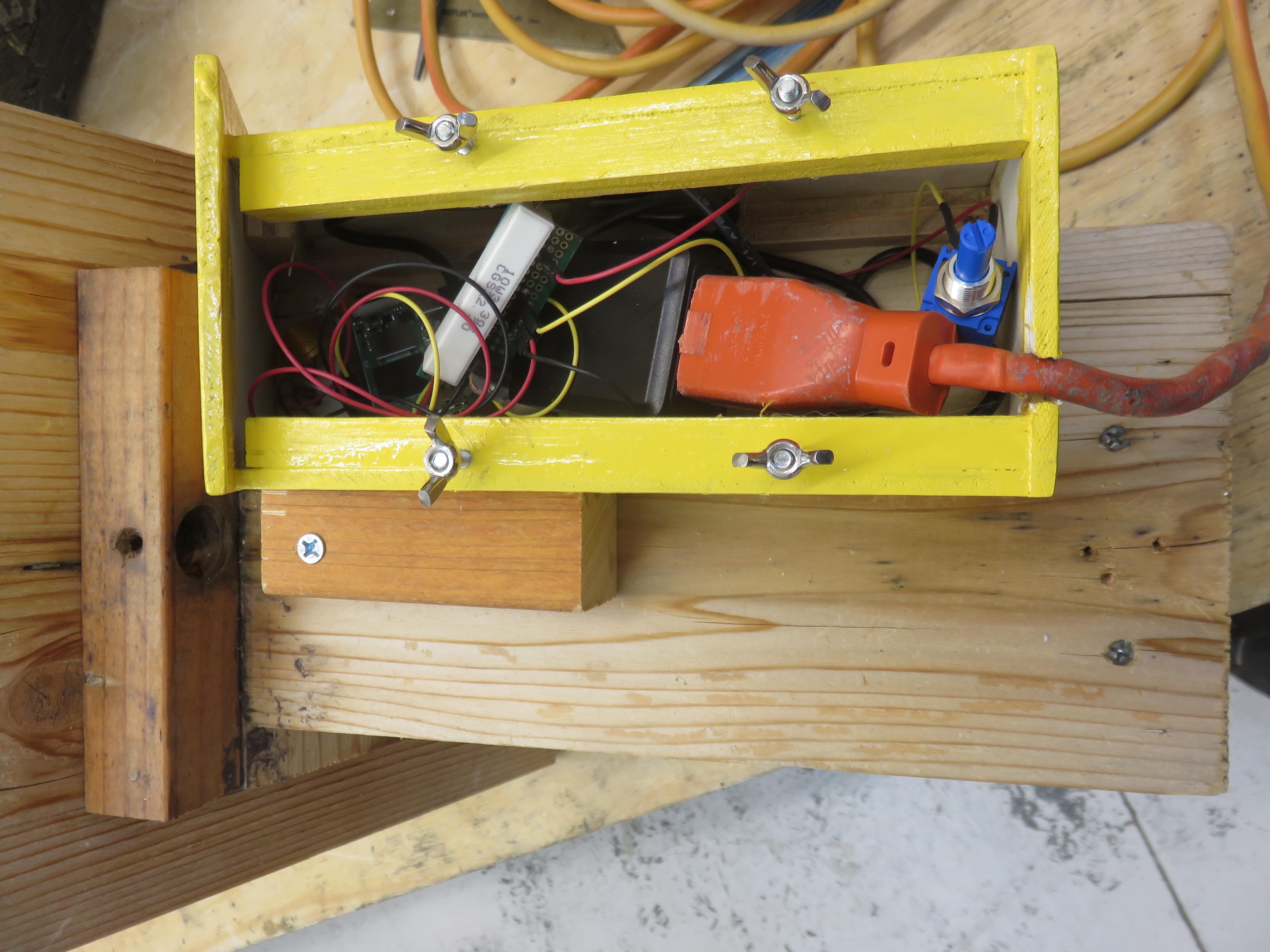 Add Camera and Lights to a Bluebird Nesting Box : 7 Steps - Instructables