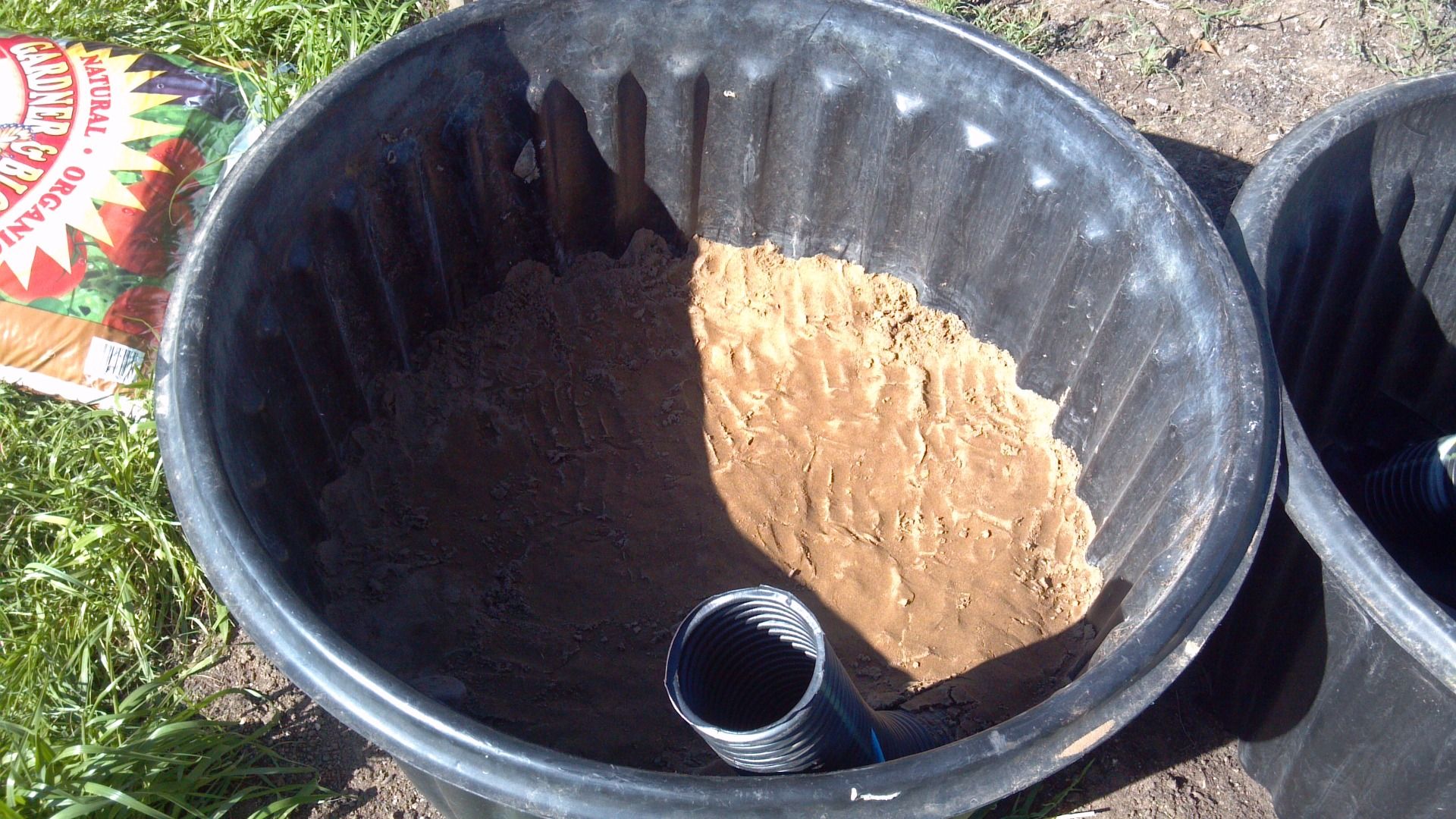 Reservoir Bins Make Gardening Easy : 4 Steps (with Pictures ...
