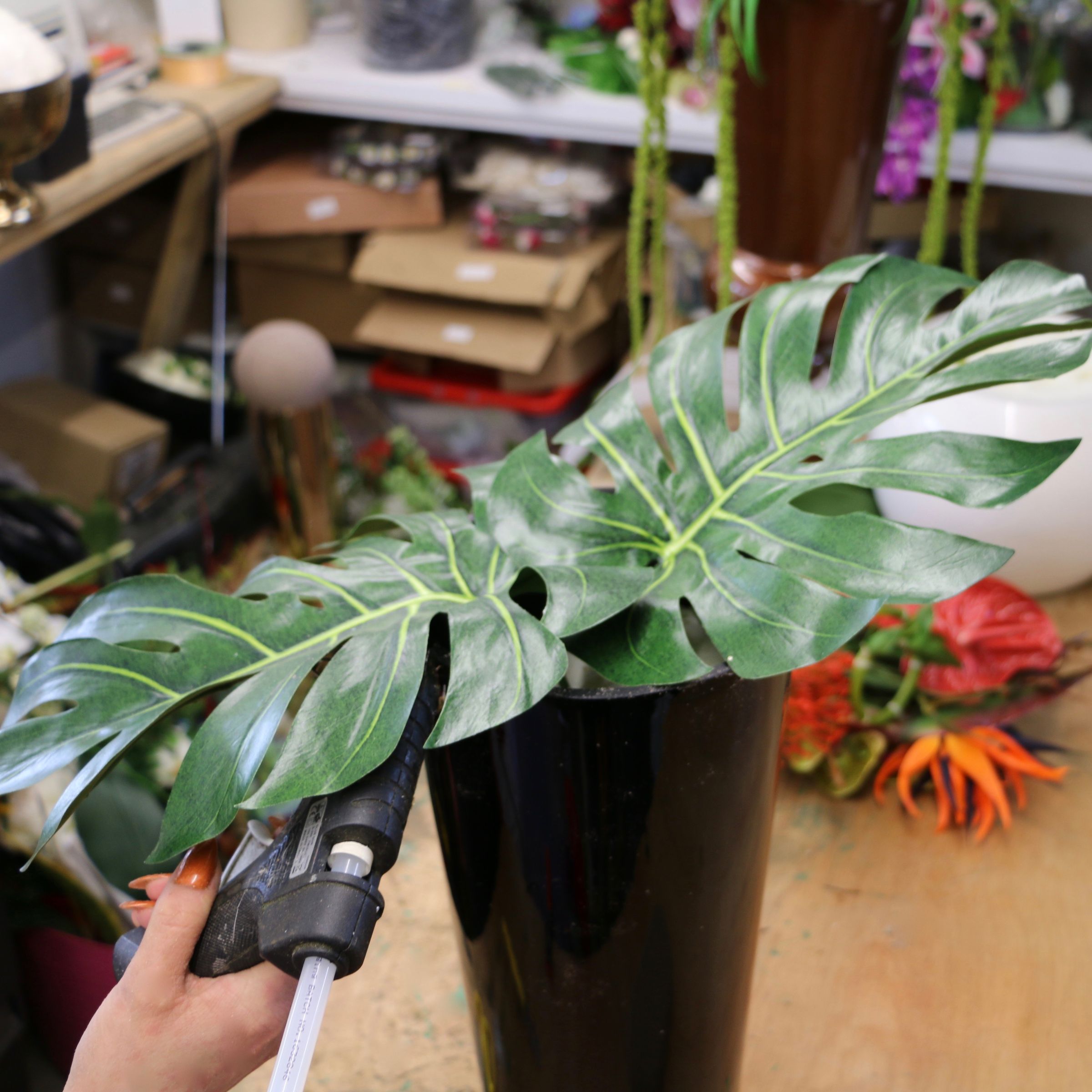 How to Make a Luxury Tropical Display From Artificial Flowers : 10 ...