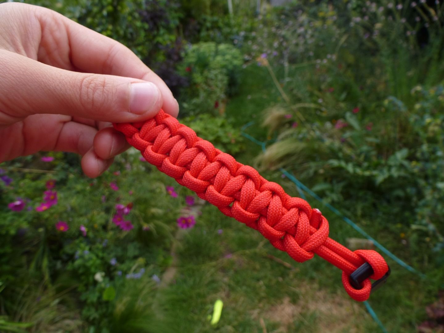 Cobra Weave Paracord : 7 Steps - Instructables