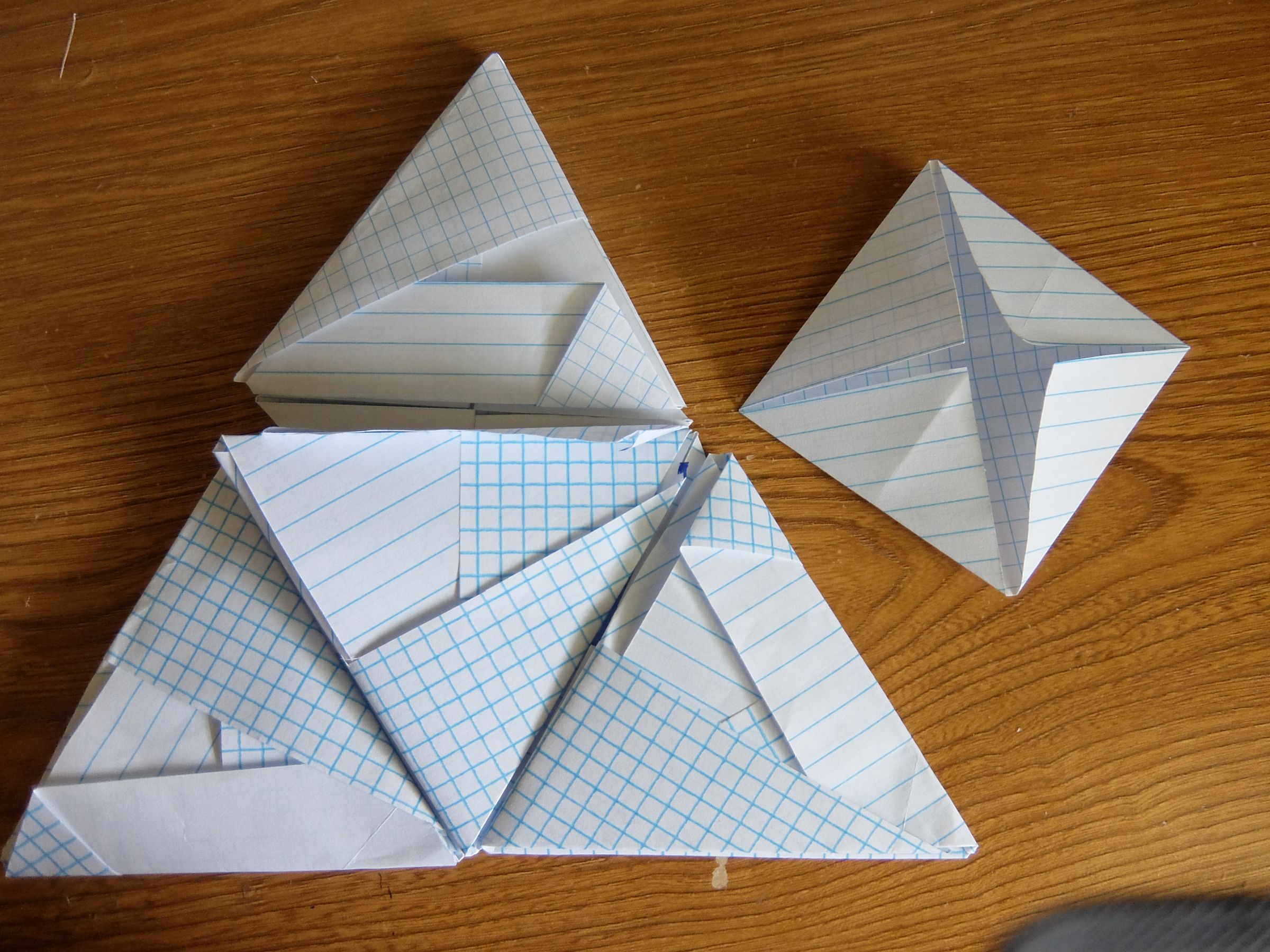 Tetrahedron 3D Model DYI Using Graphing Papers : 6 Steps (with Pictures ...