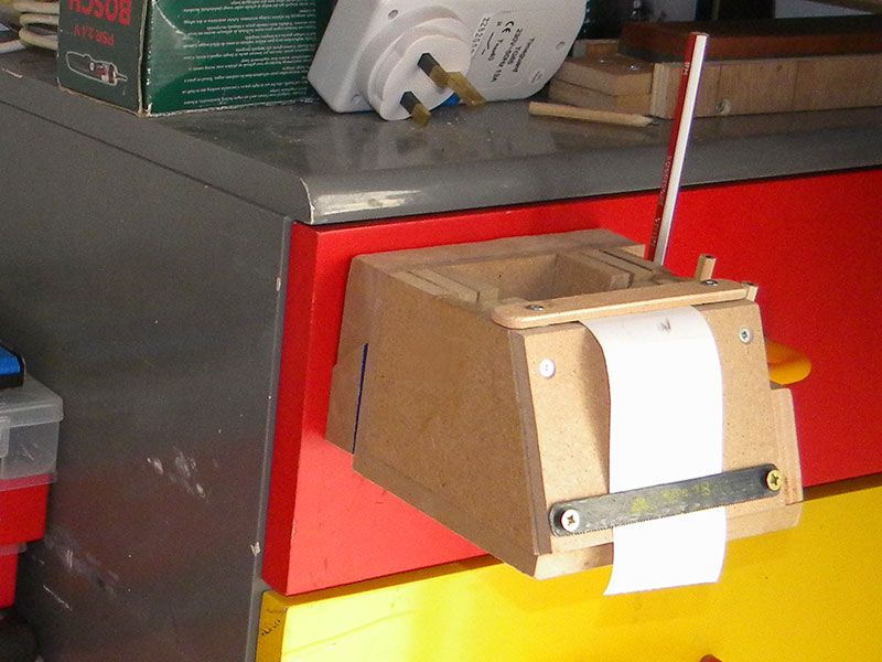 Workshop Note Caddy - Instructables