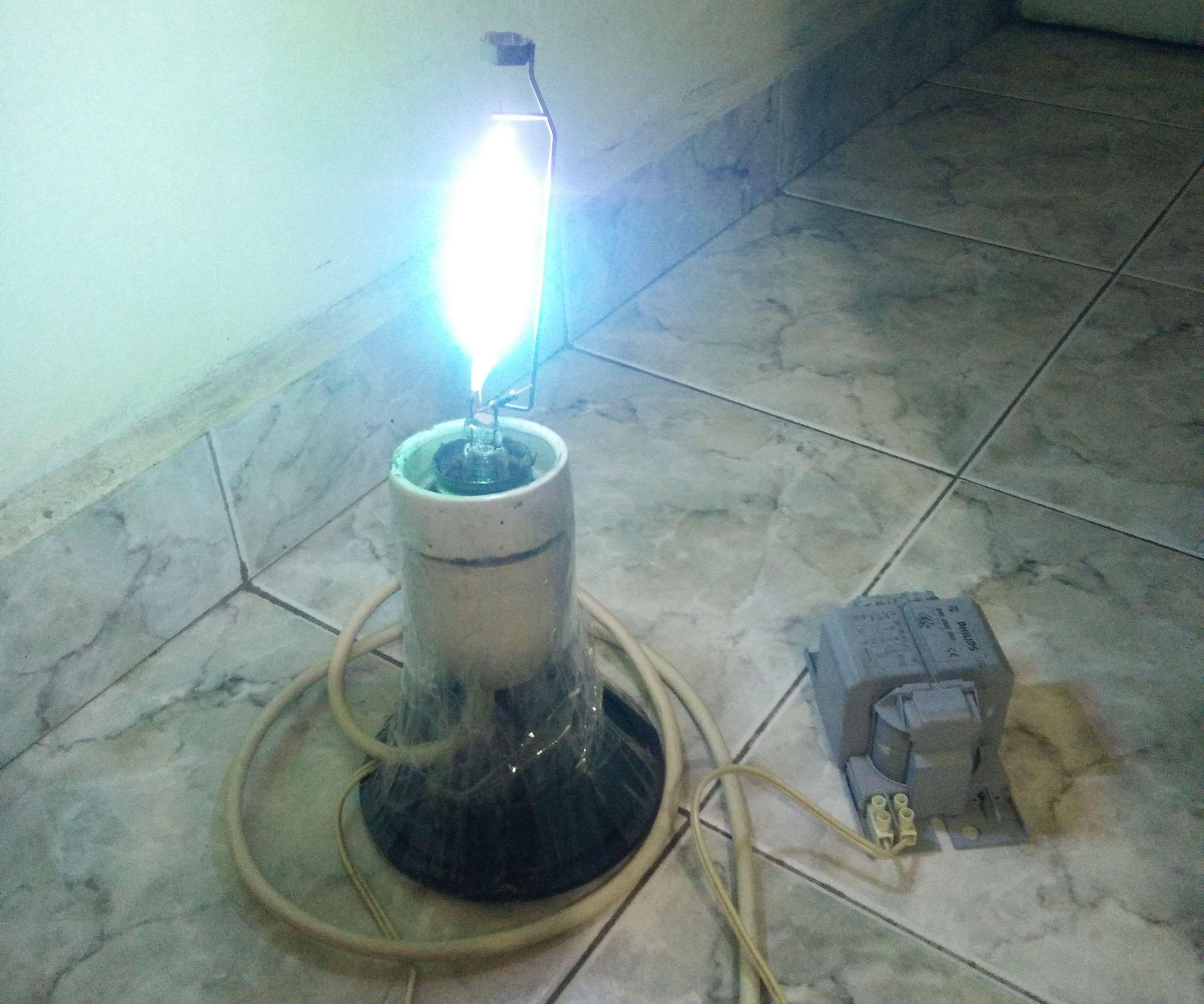 Ultraviolet Germicidal DIY Lamp : 4 Steps - Instructables