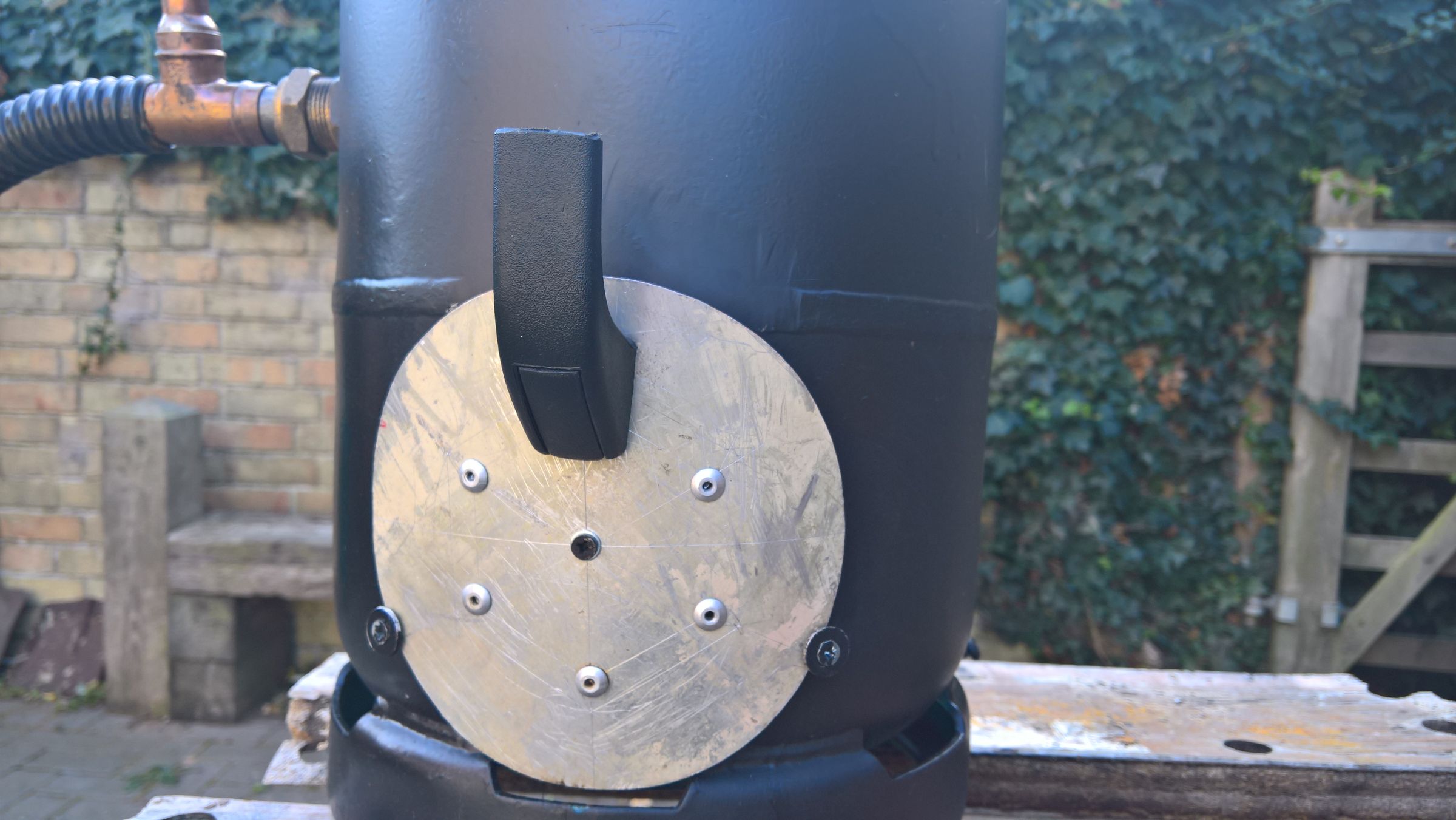 How to Make a Cold Smoker - Door : 9 Steps (with Pictures) - Instructables