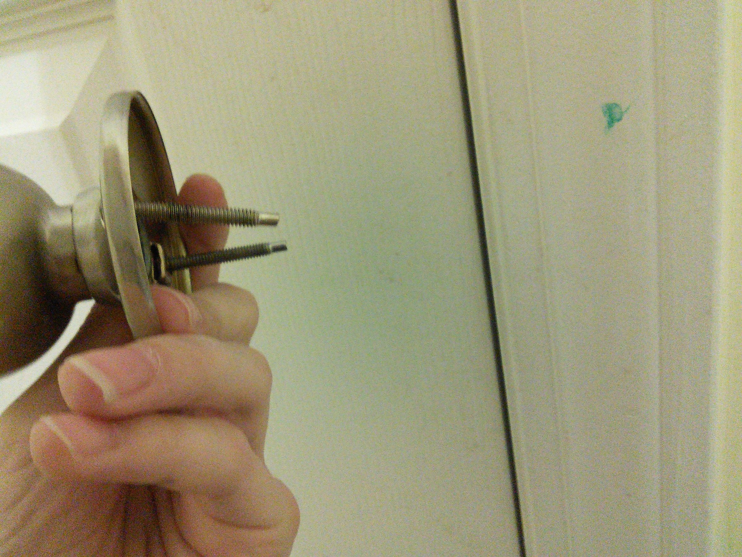 How to Fix a Loose Door Nob : 5 Steps - Instructables