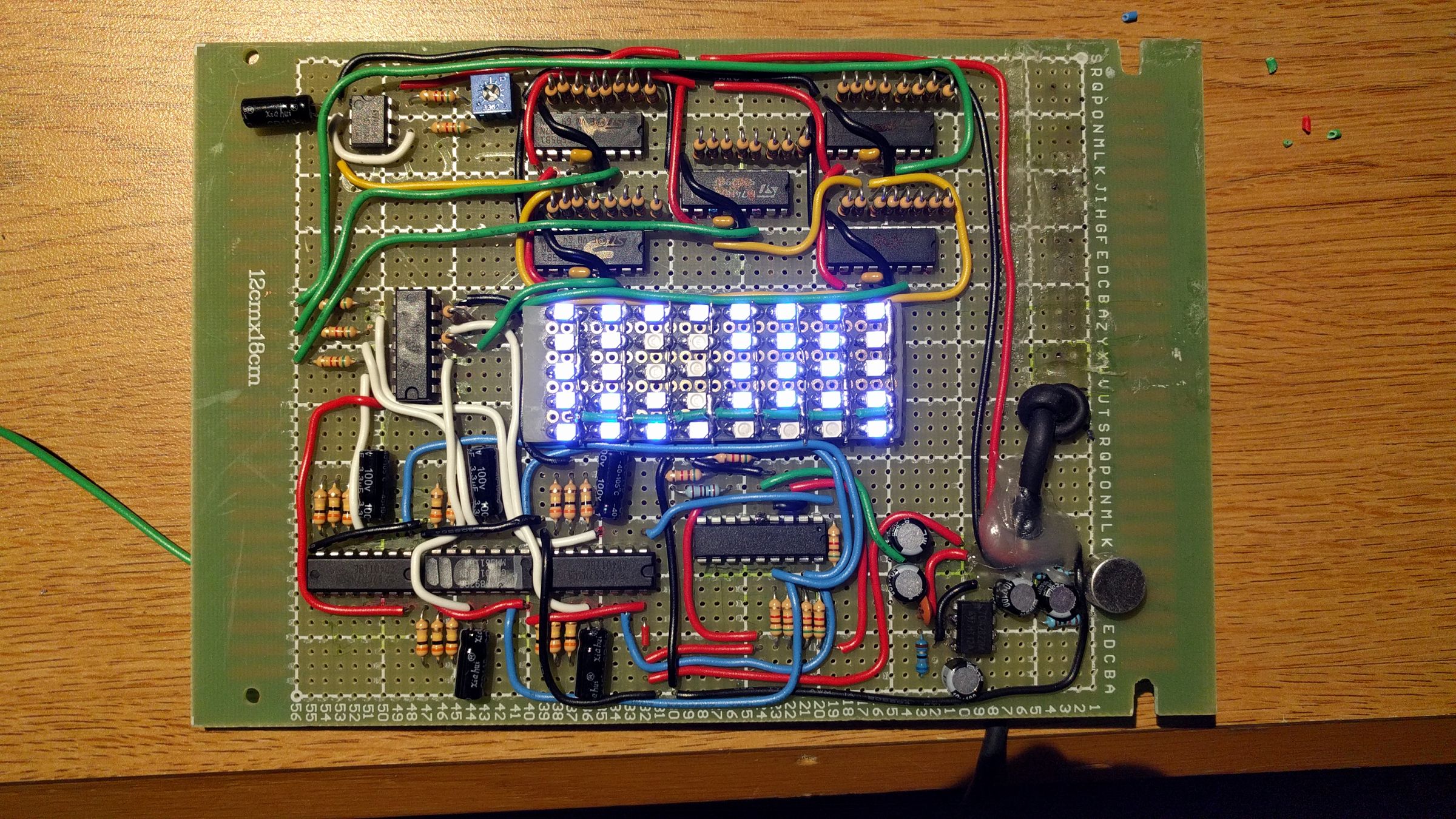 LED Audio Waveform Display (100% Code Free!!1) : 10 Steps (with ...
