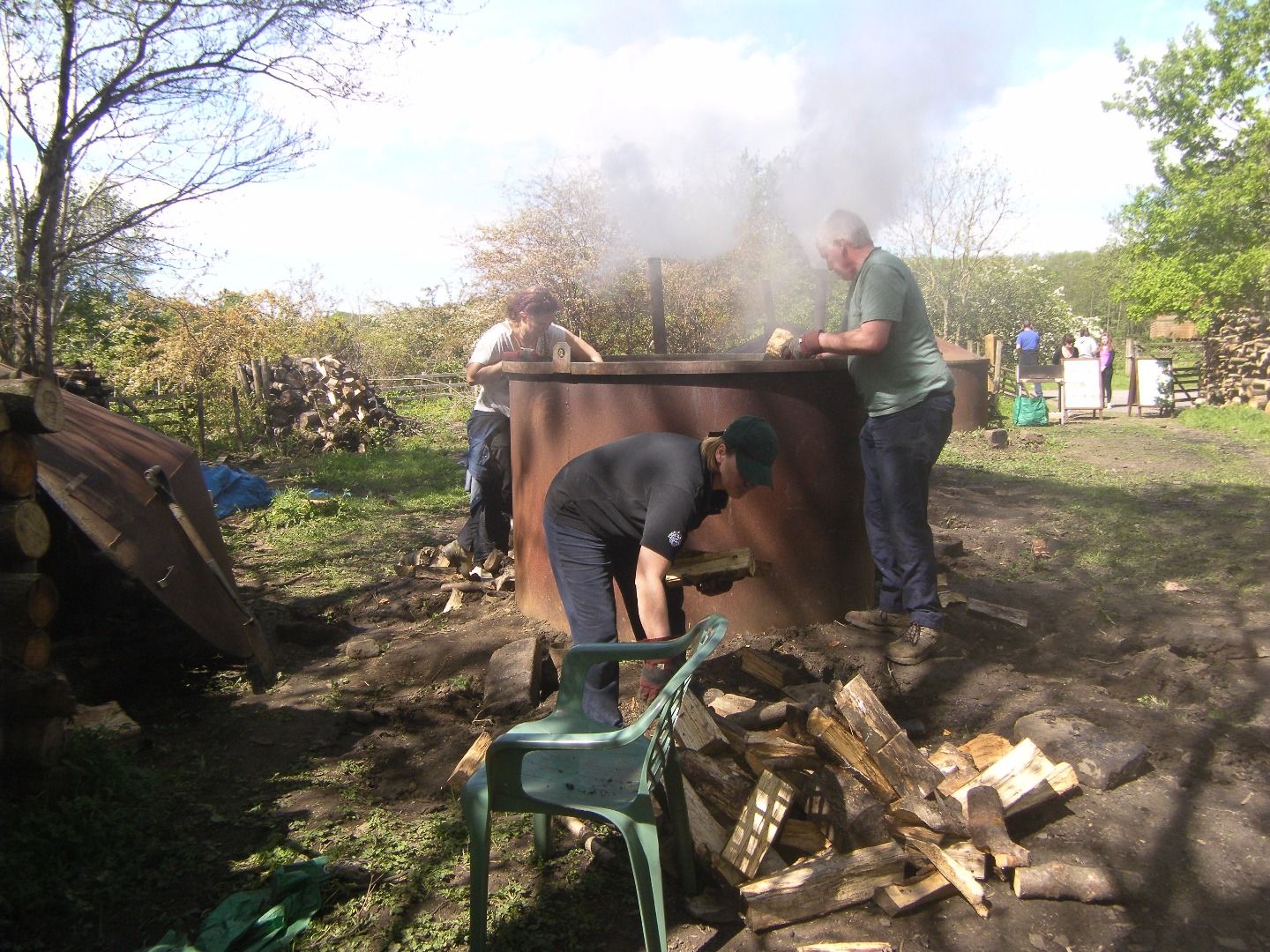 Large Scale Charcoal Production : 8 Steps (with Pictures) - Instructables