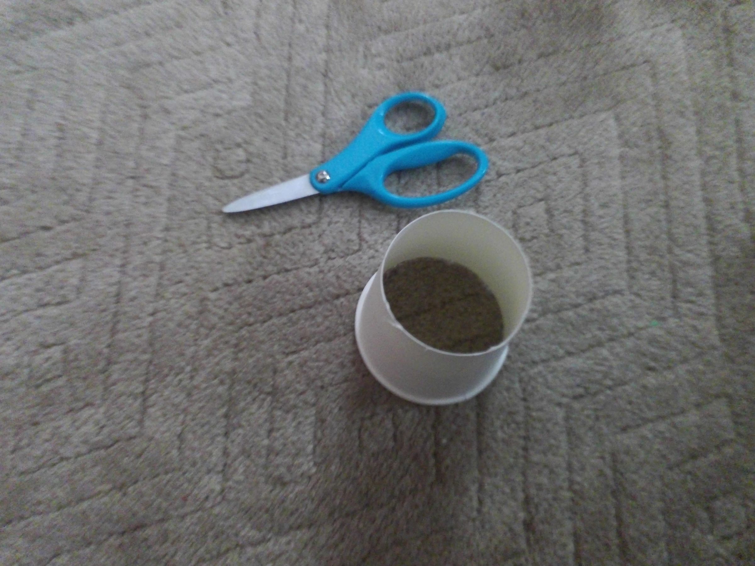 Pom Pom Launcher : 4 Steps - Instructables