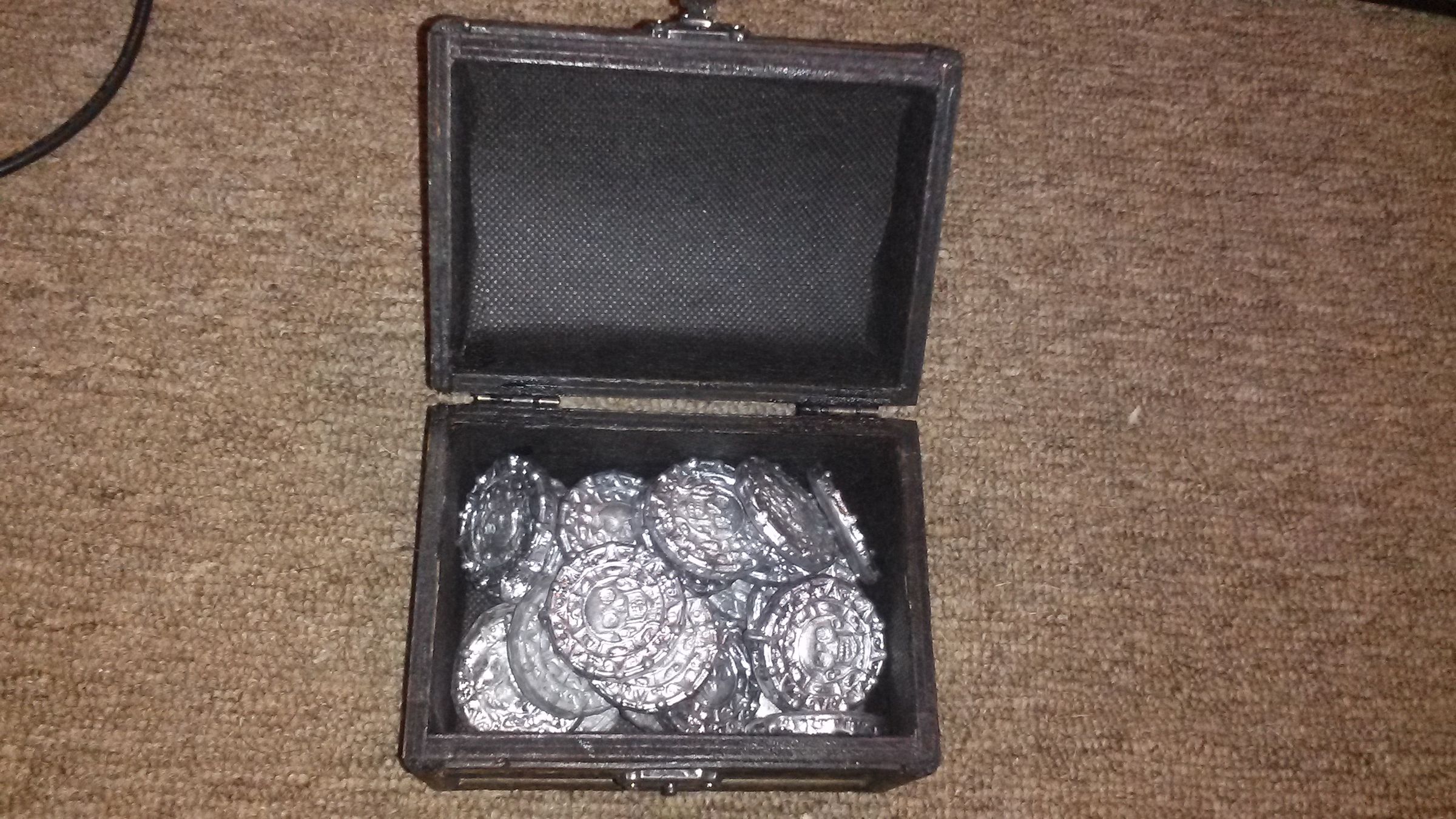 How To: TrollFace's Lead Pirate Coin Ingots!! - Instructables