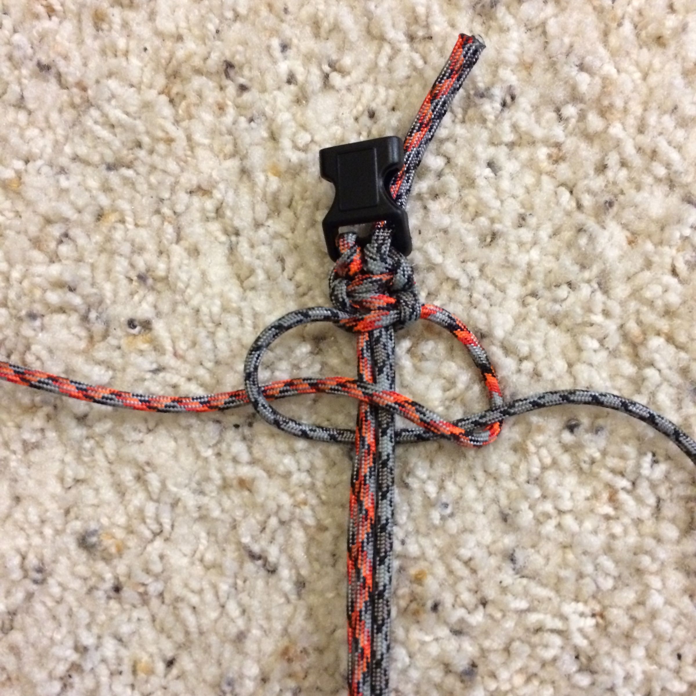 Paracord Weaves : 8 Steps - Instructables