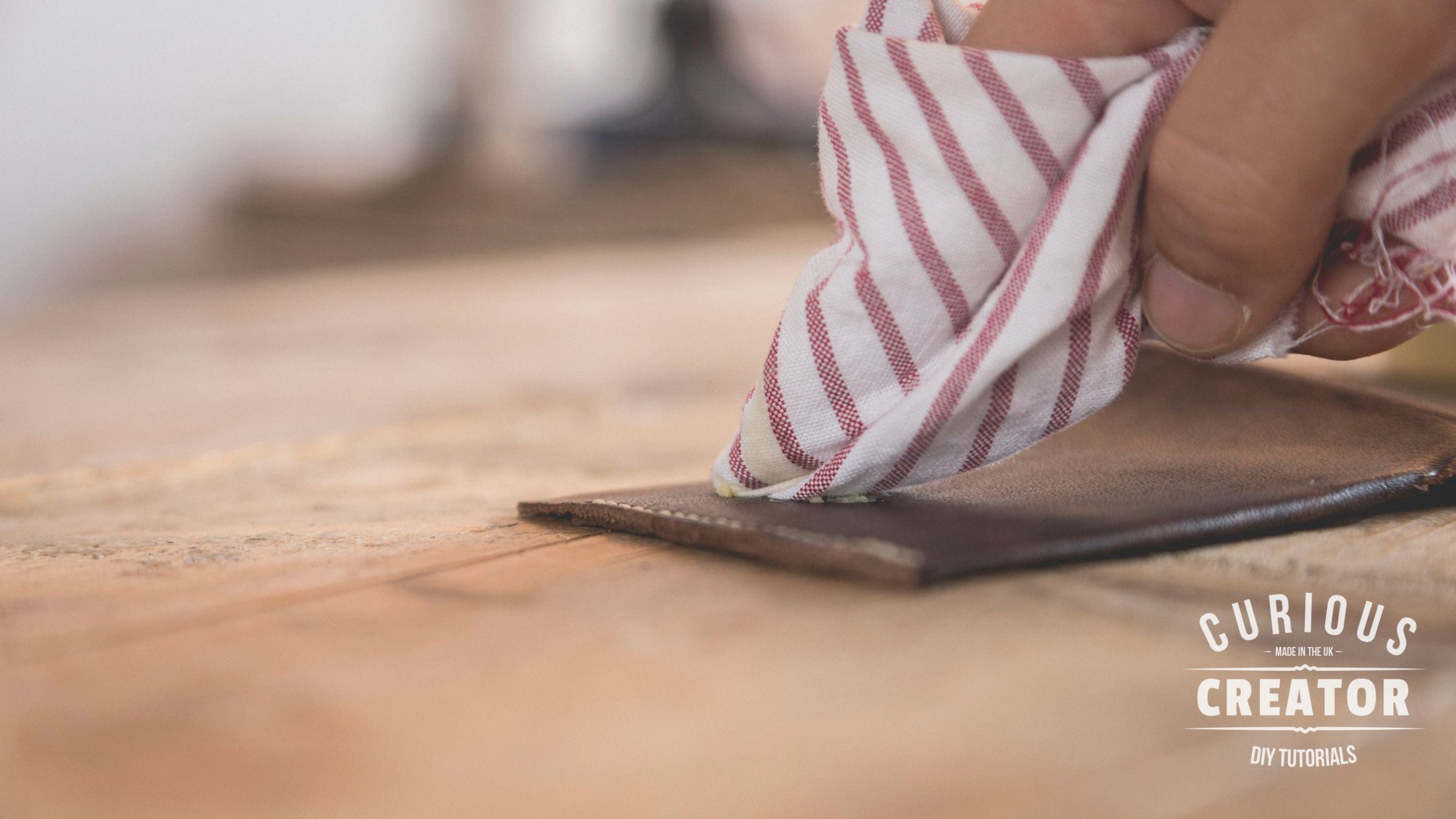 Simple Slim Leather Wallet : 8 Steps (with Pictures) - Instructables