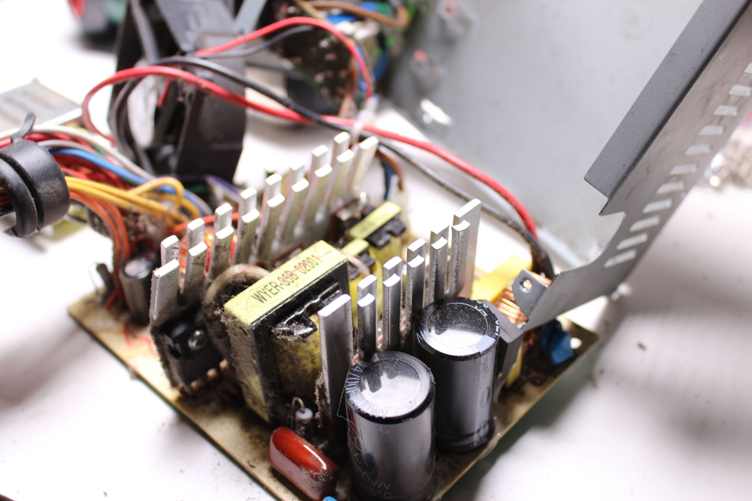 Sparebots Selfmade Electronic Waste DIY Project : 4 Steps - Instructables