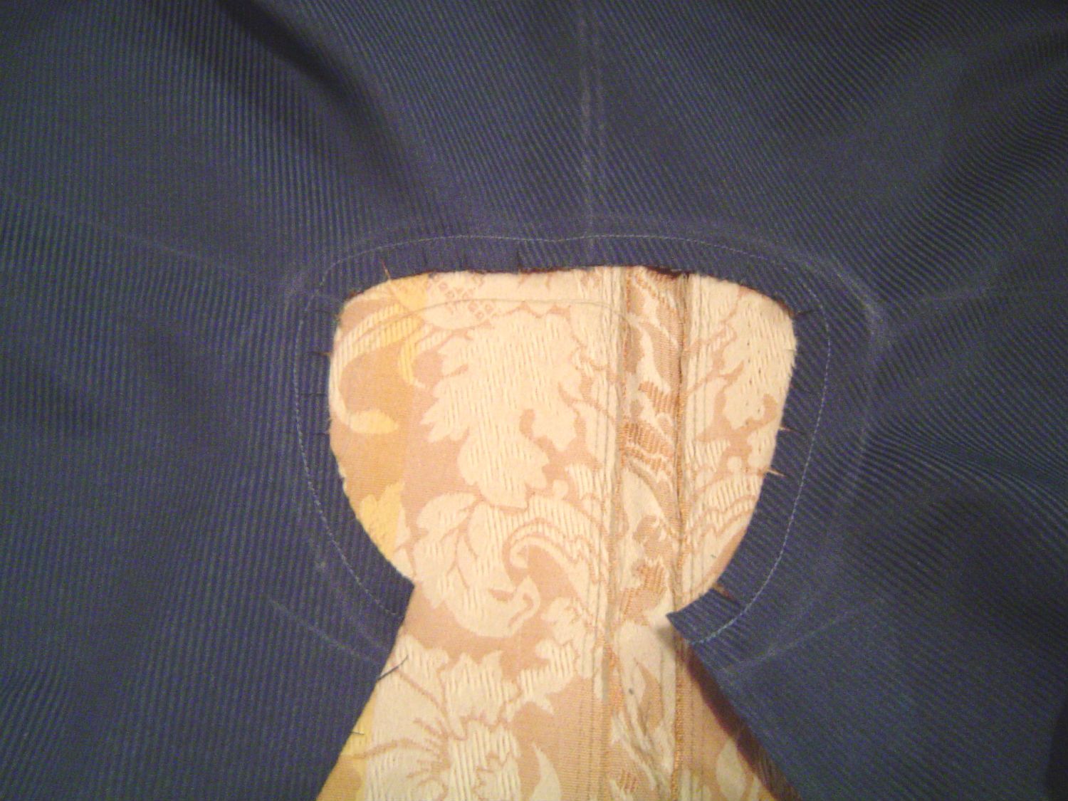 Blue Velvet Bog Coat : 19 Steps (with Pictures) - Instructables