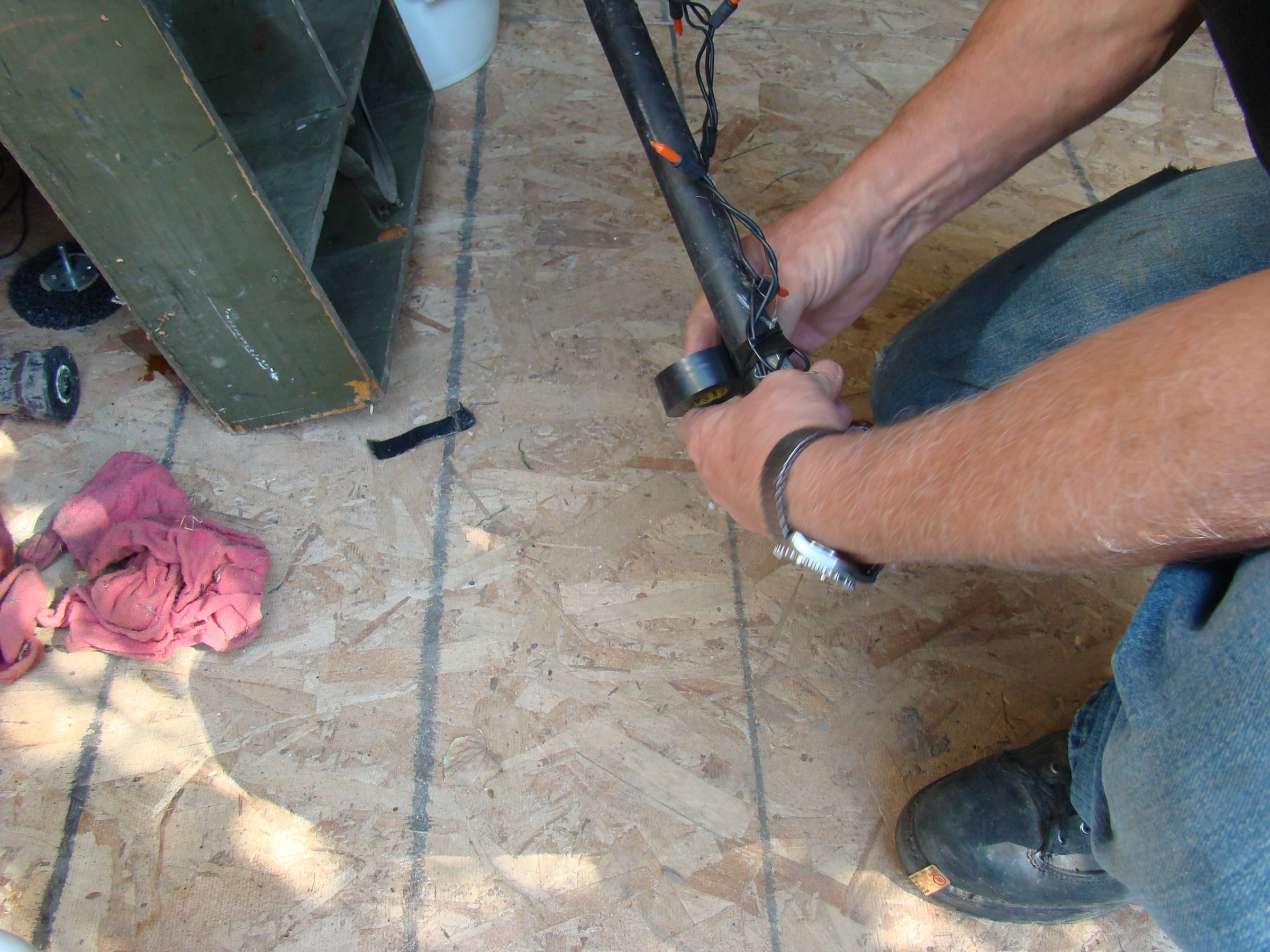 Giant Roof Top Spiders (with Pictures) - Instructables