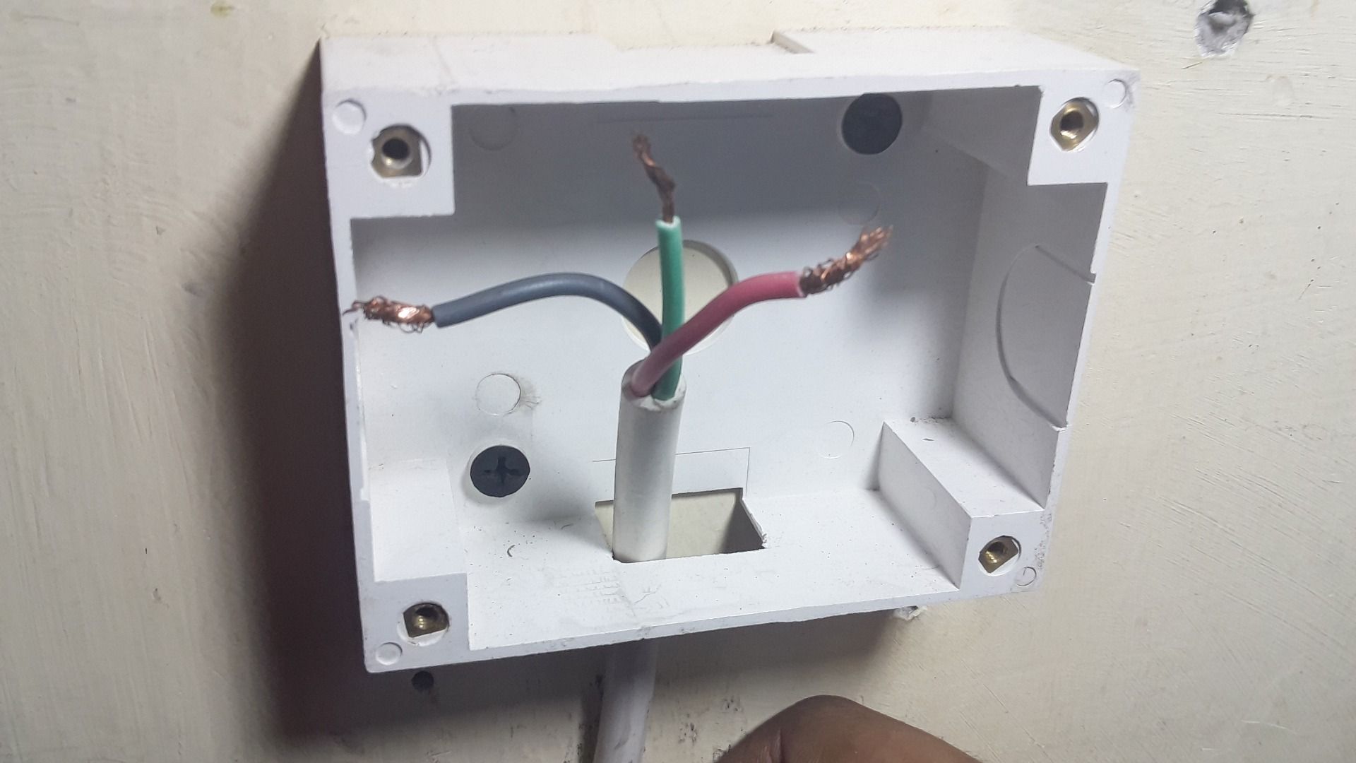 Usb Wall Outlet Hack : 9 Steps (with Pictures) - Instructables