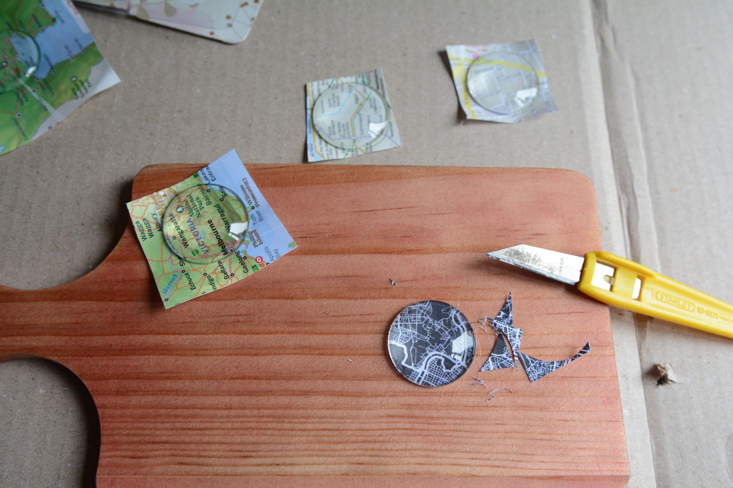 Map Pendants With NFC Tags : 6 Steps (with Pictures) - Instructables