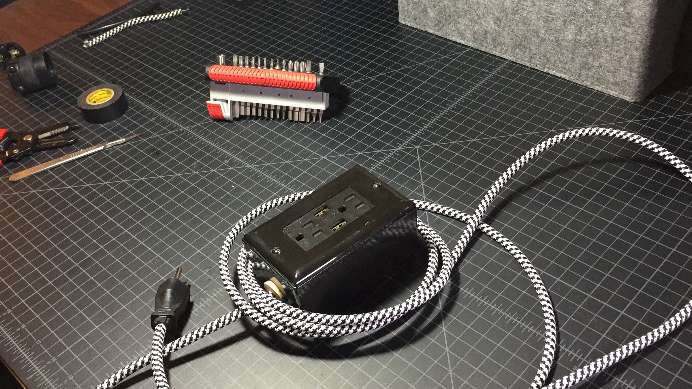 Modern Extension Cord With USB : 5 Steps (with Pictures) - Instructables