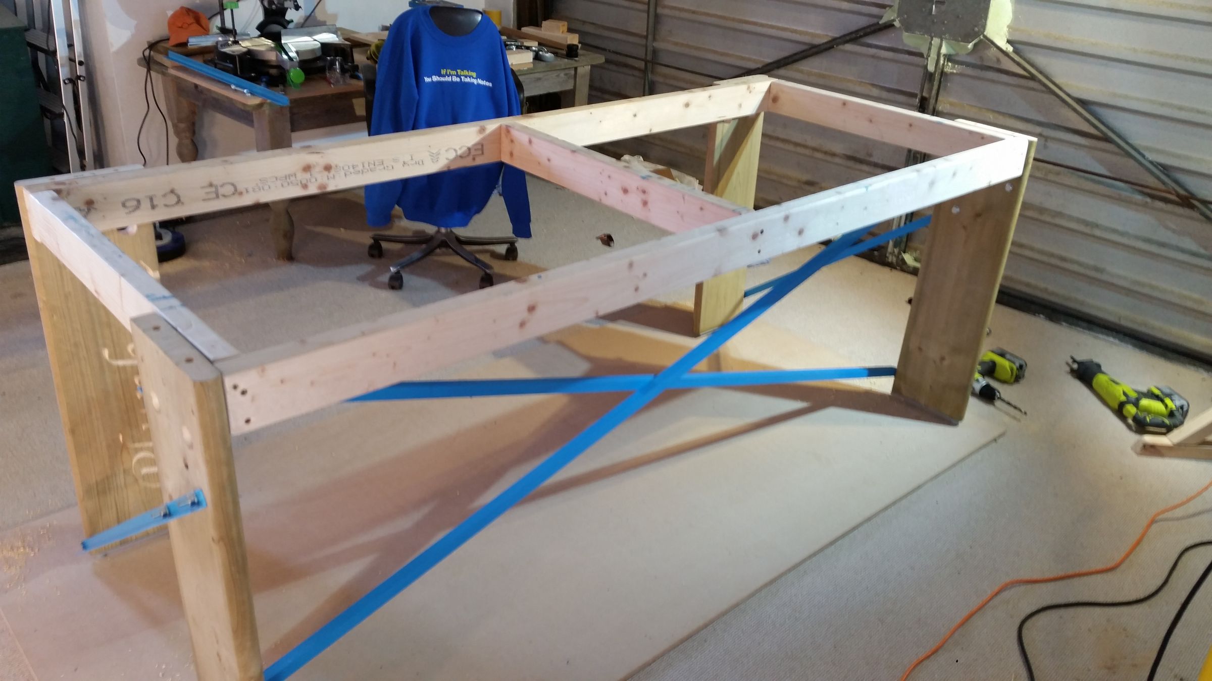 Very STURDY and Flat 4'x8' Workbench Table : 10 Steps (with Pictures ...