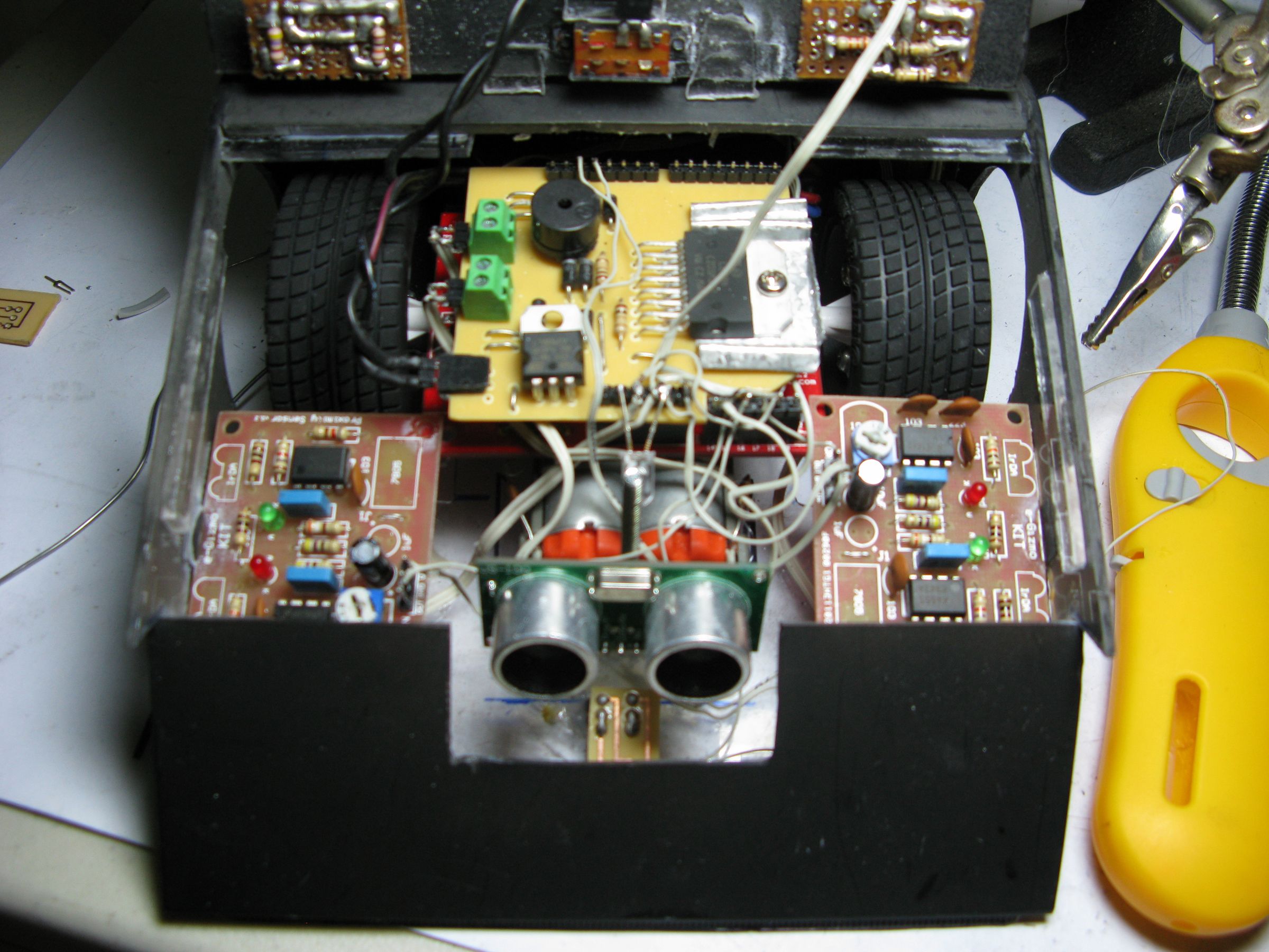 DIY Arduino Motor Shield (L298N 2x4A) : 6 Steps (with Pictures ...