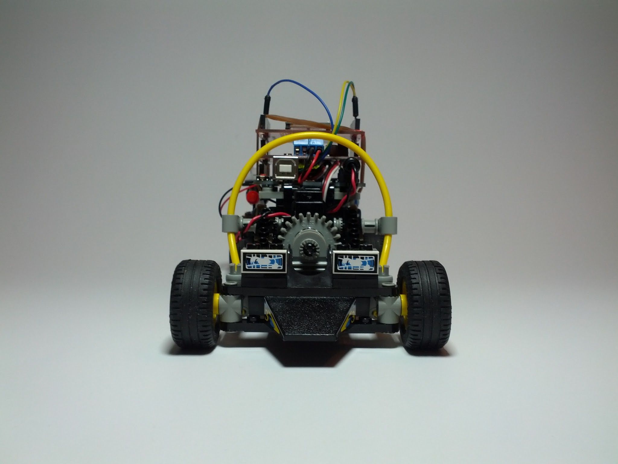 Lego Technic Car With Arduino + XBee Wireless Control : 6 Steps (with ...