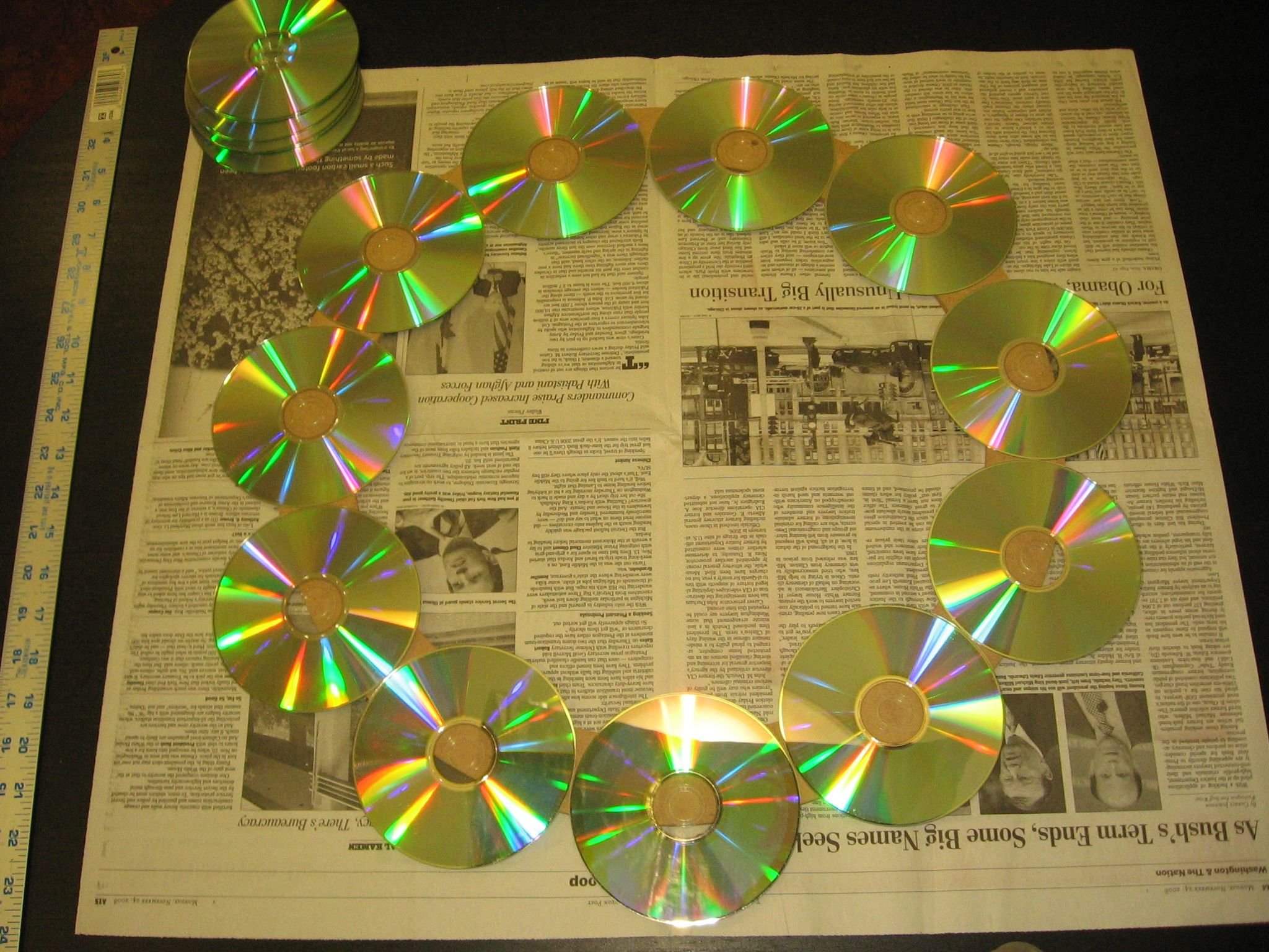 CD Wreath : 5 Steps - Instructables